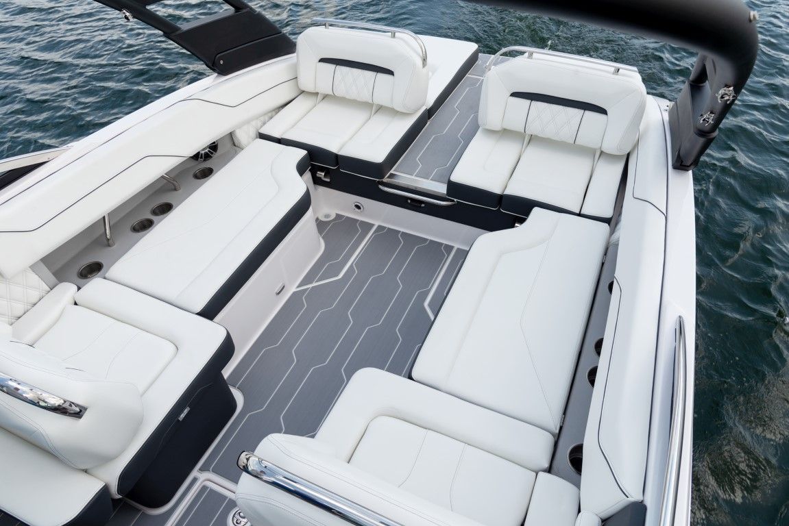 2026 Regal LS4 Bowrider till salu- YachtWorld