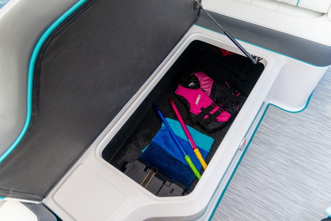 2026 Regal LS4 Bowrider for sale - YachtWorld