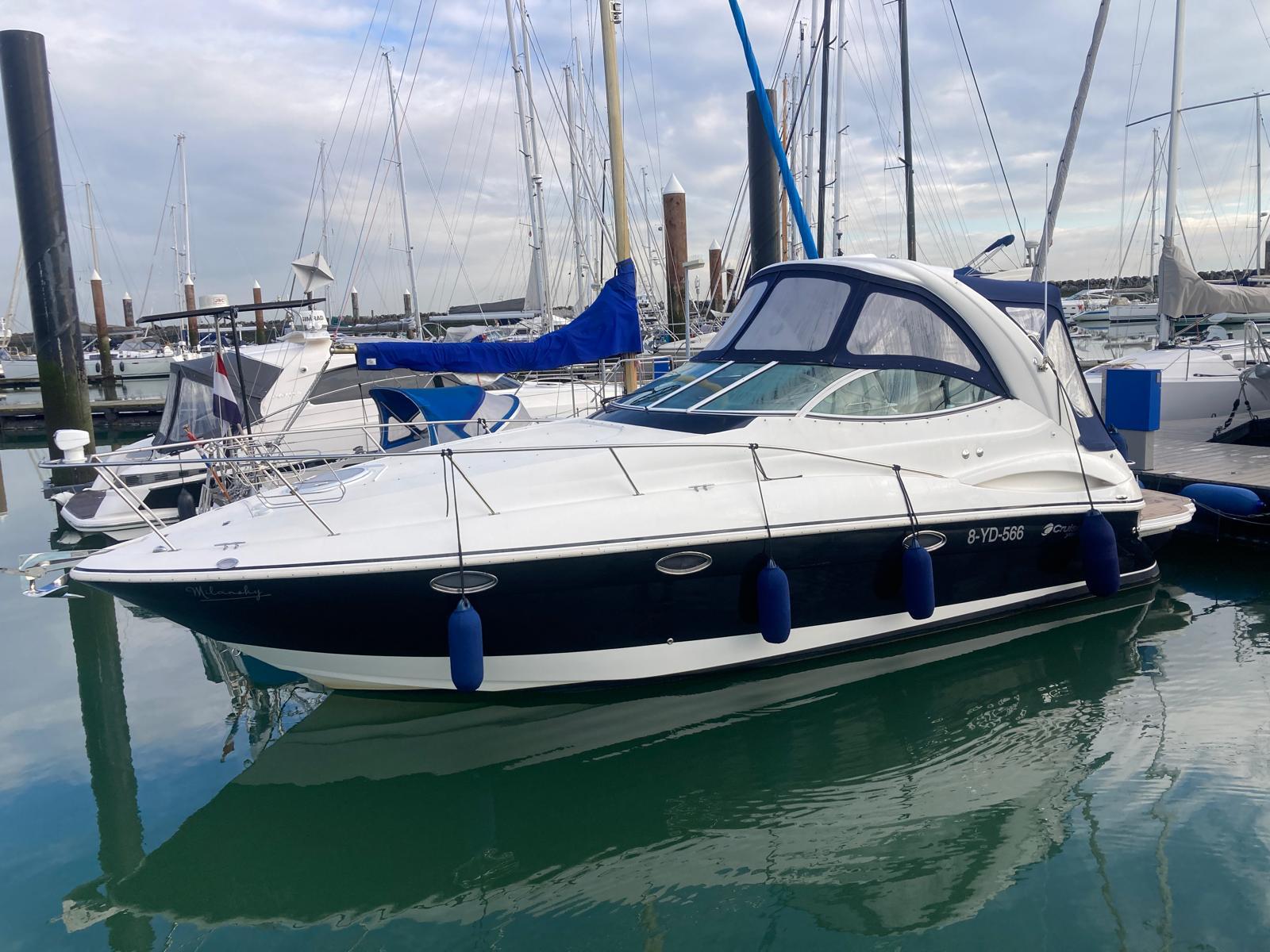 Used Cruisers Yachts 310 Express - iNautia