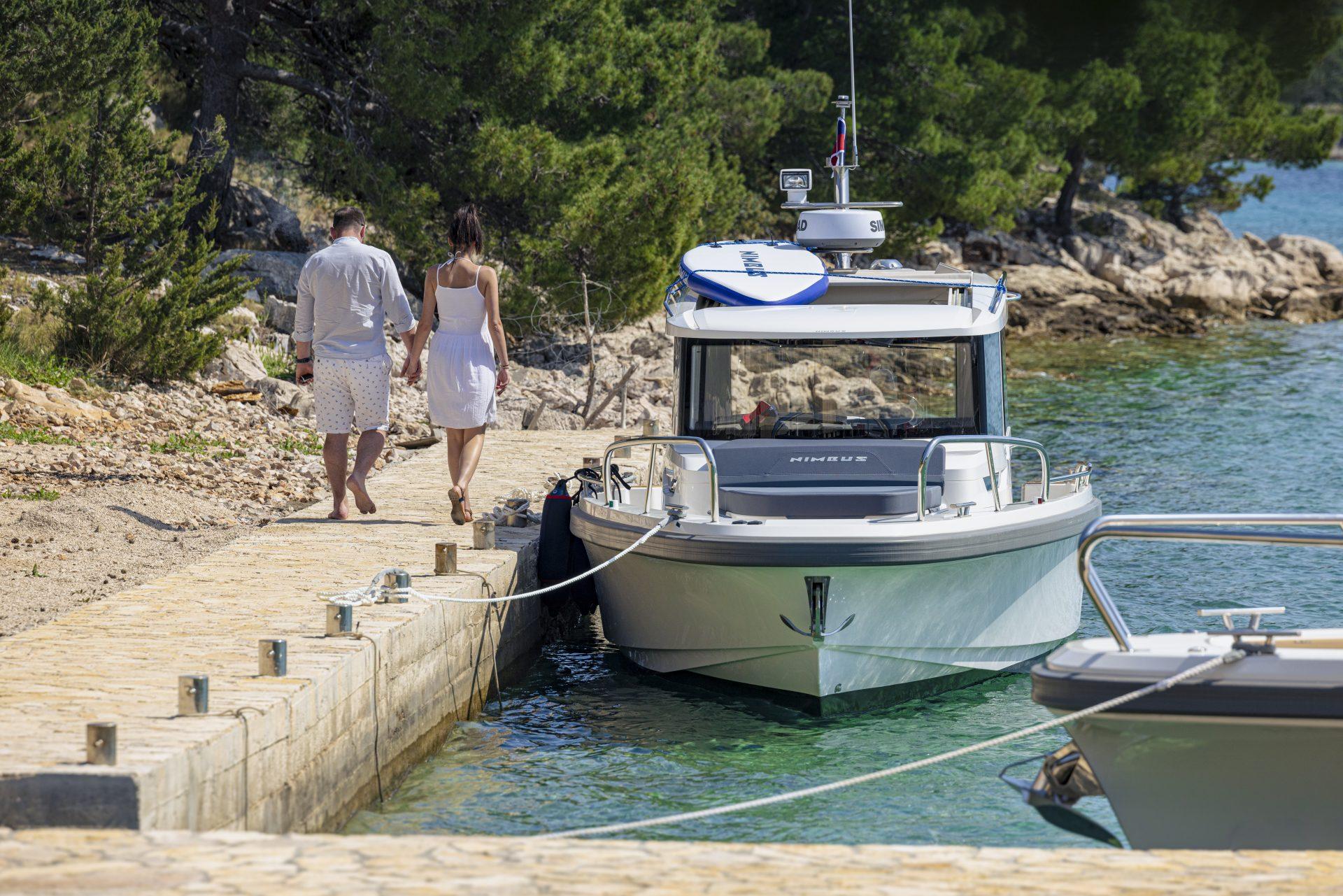 2026 Nimbus Commuter 9 Motorcruiser Kaufen - YachtWorld