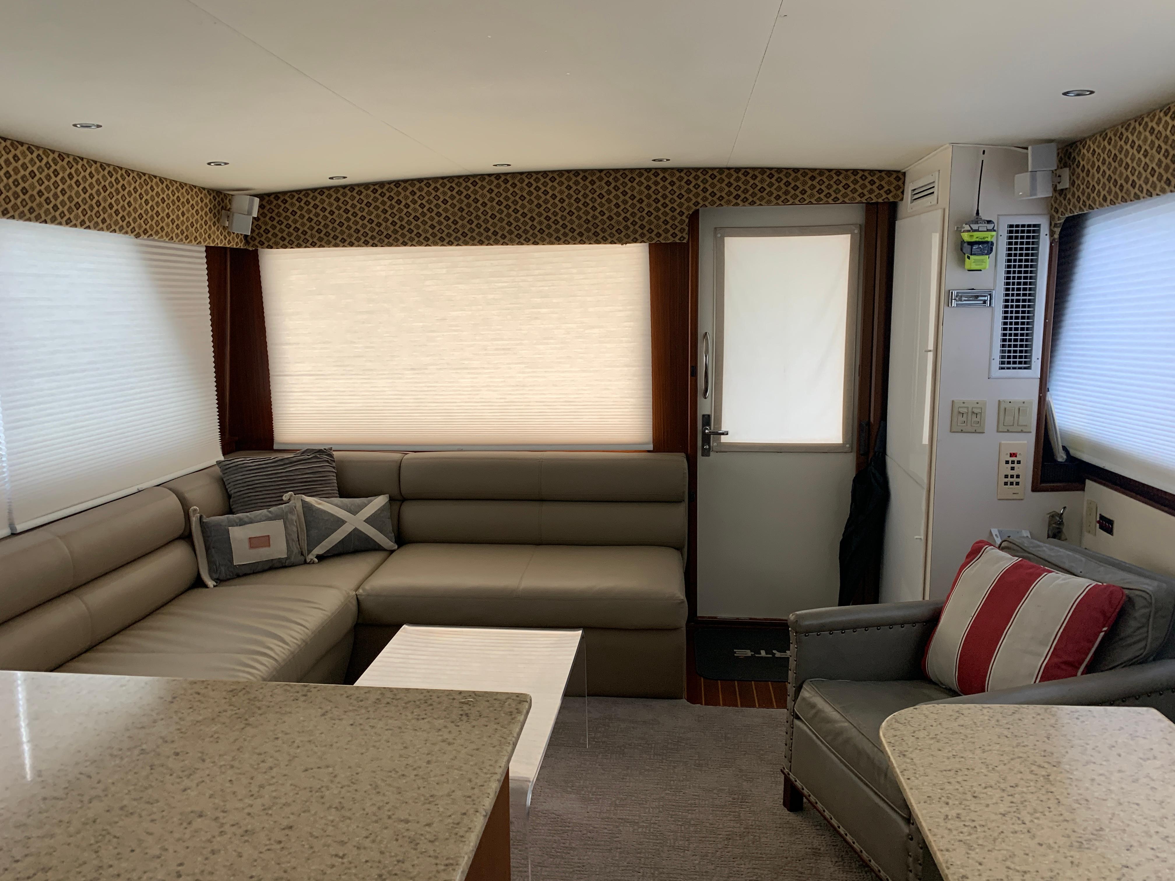 1984 Hatteras 52 Convertible Convertible for sale - YachtWorld