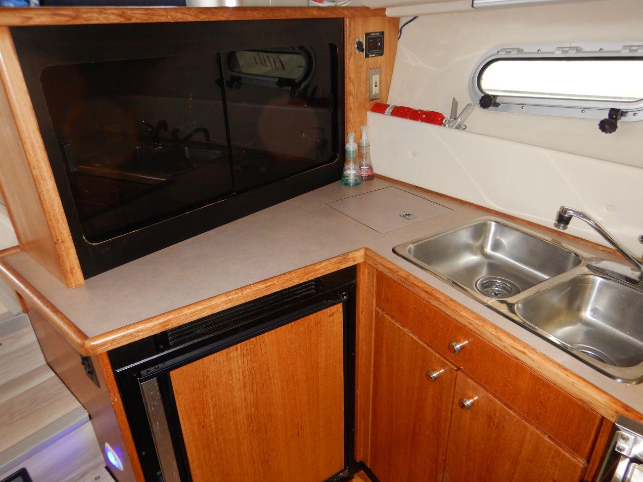 1997 Bayliner 3388 Command Bridge Motoryacht Flybridge for sale ...