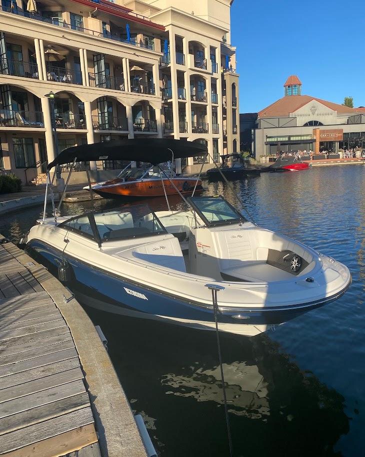 2021 Sea Ray SPX 210 Bowrider for sale - YachtWorld