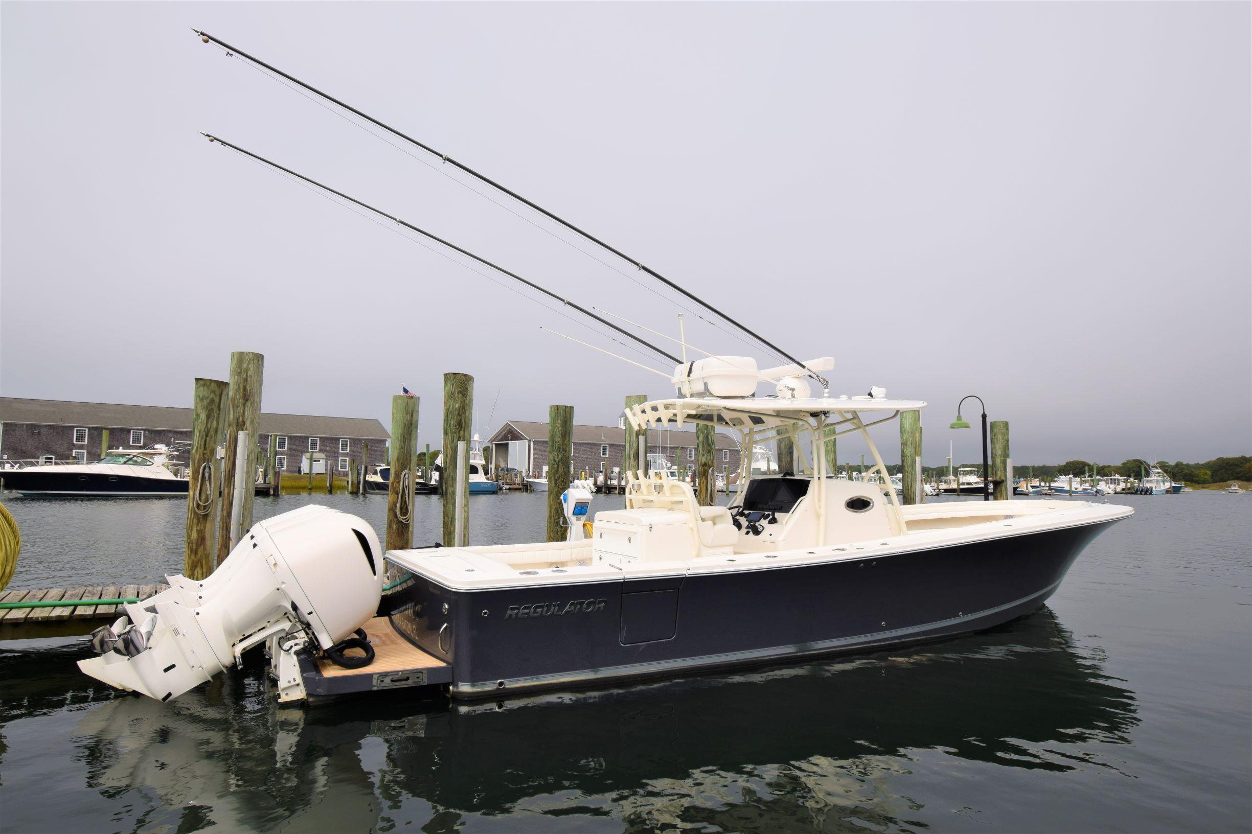 2019 Regulator 34 Center Console Triple 300 Center Console Boote Kaufen ...