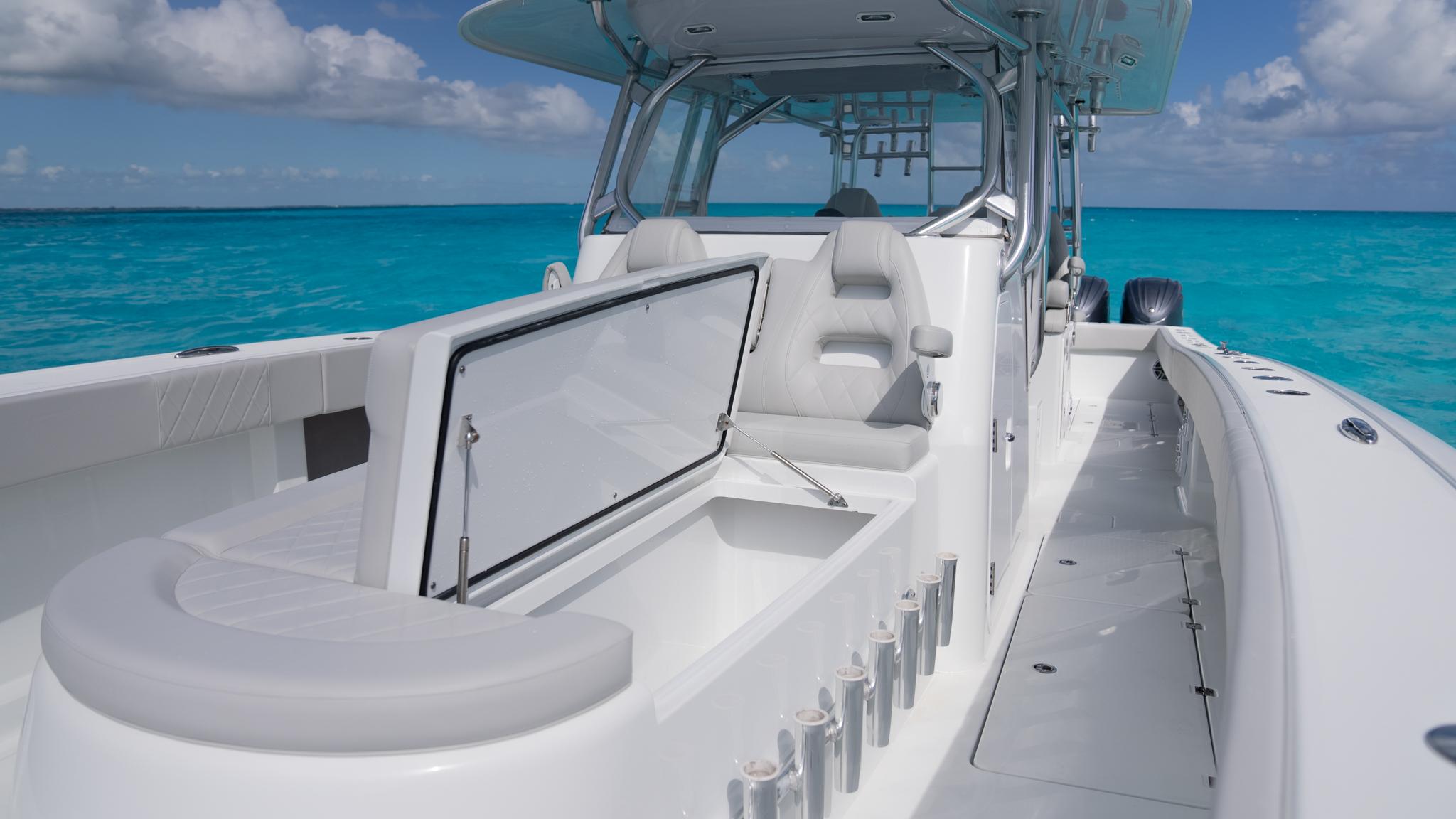 2021 Freeman 42LR Centre Console for sale - YachtWorld