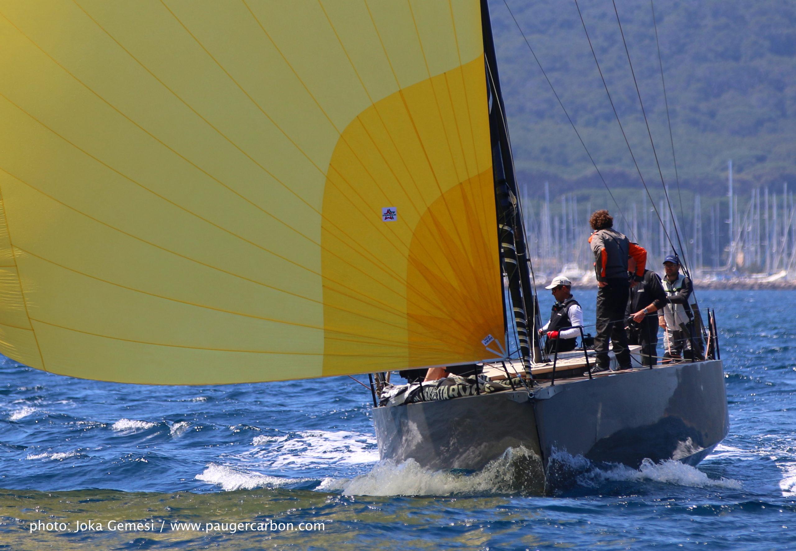 Black Pepper CODE 1 | 2027 | 12m | Boatshop24