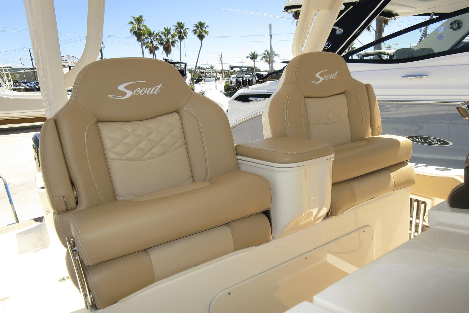 2024 Scout 330 LXF Center Console for sale - YachtWorld