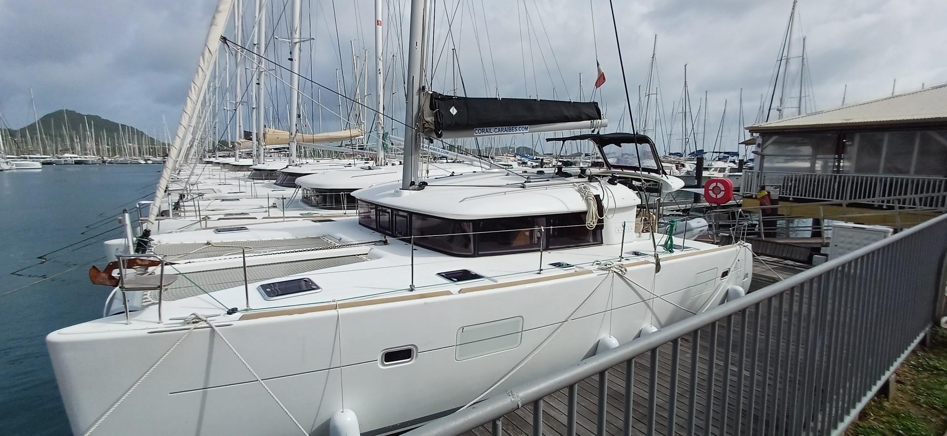 Lagoon 400 S2 | 2016 | 12m | Boatshop24