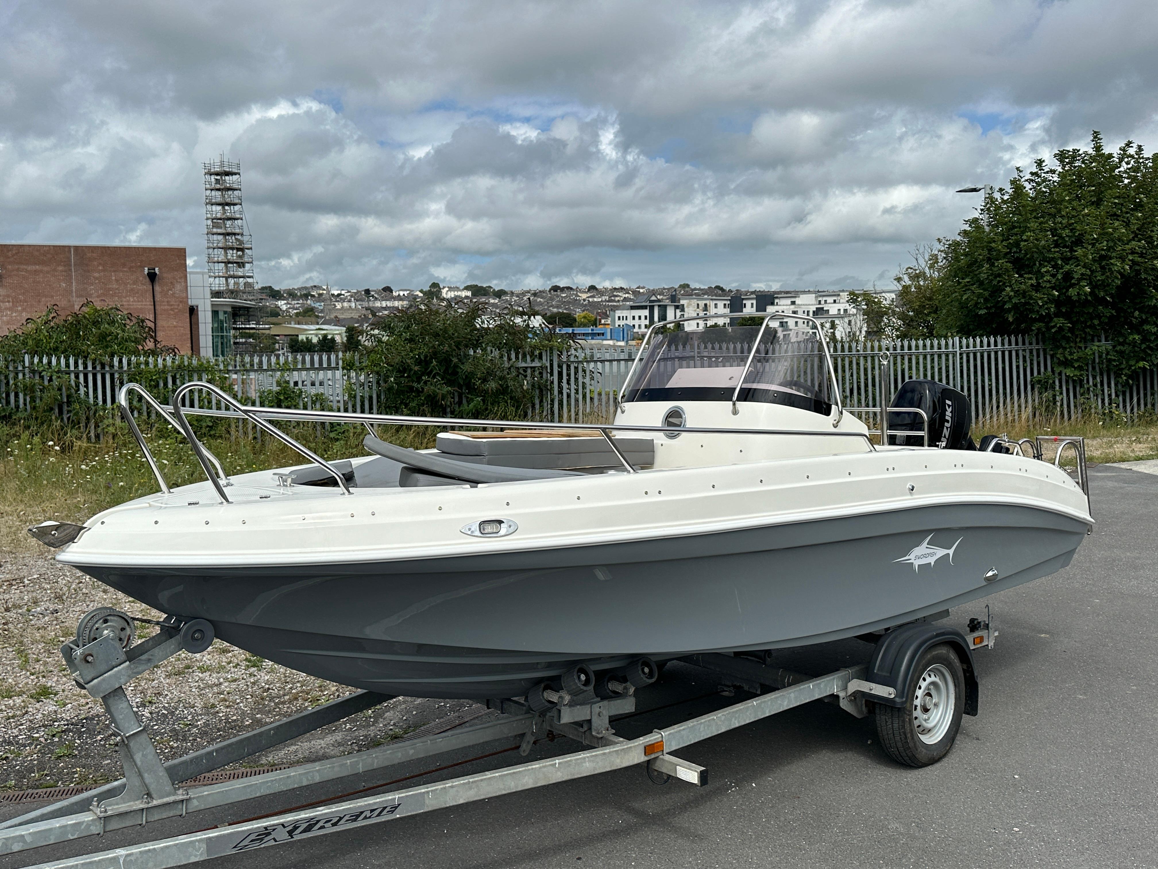 Nieuw 2022 Swordfish 545 - Devon | YachtFocus