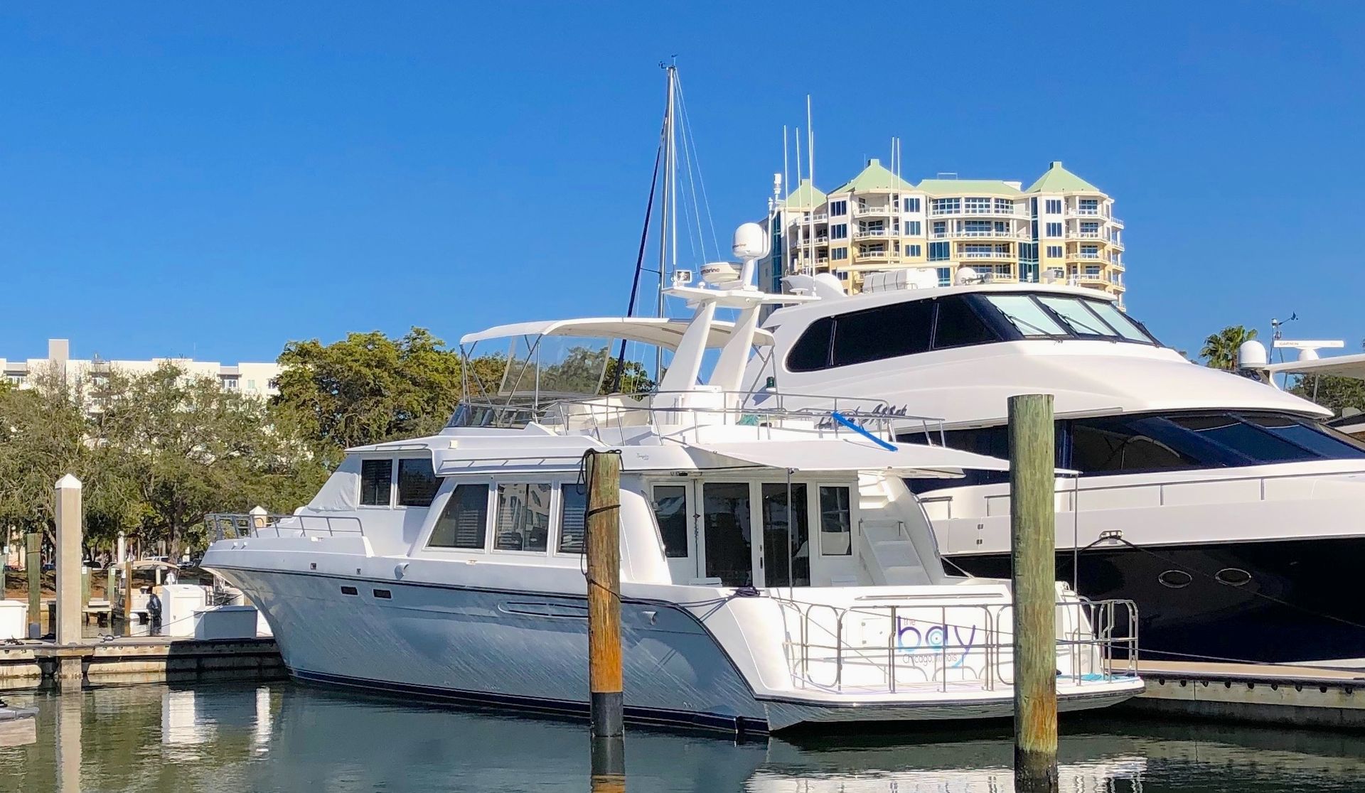 1999 Navigator 6300 Pilothouse Custom Layout - Weber Yachts
