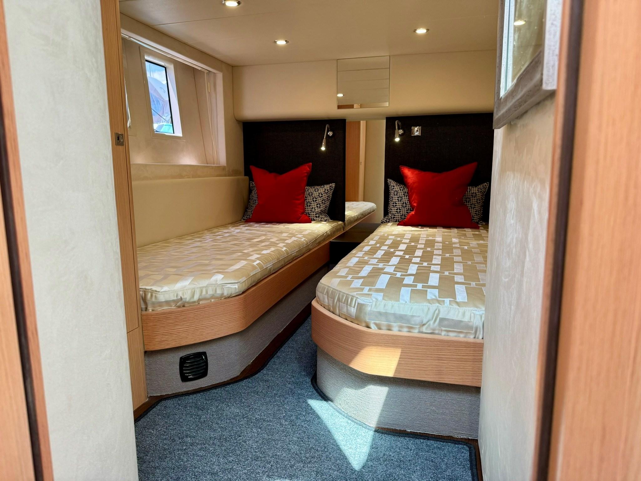 2018 Windy 46 Chinook Cruiser for sale - YachtWorld