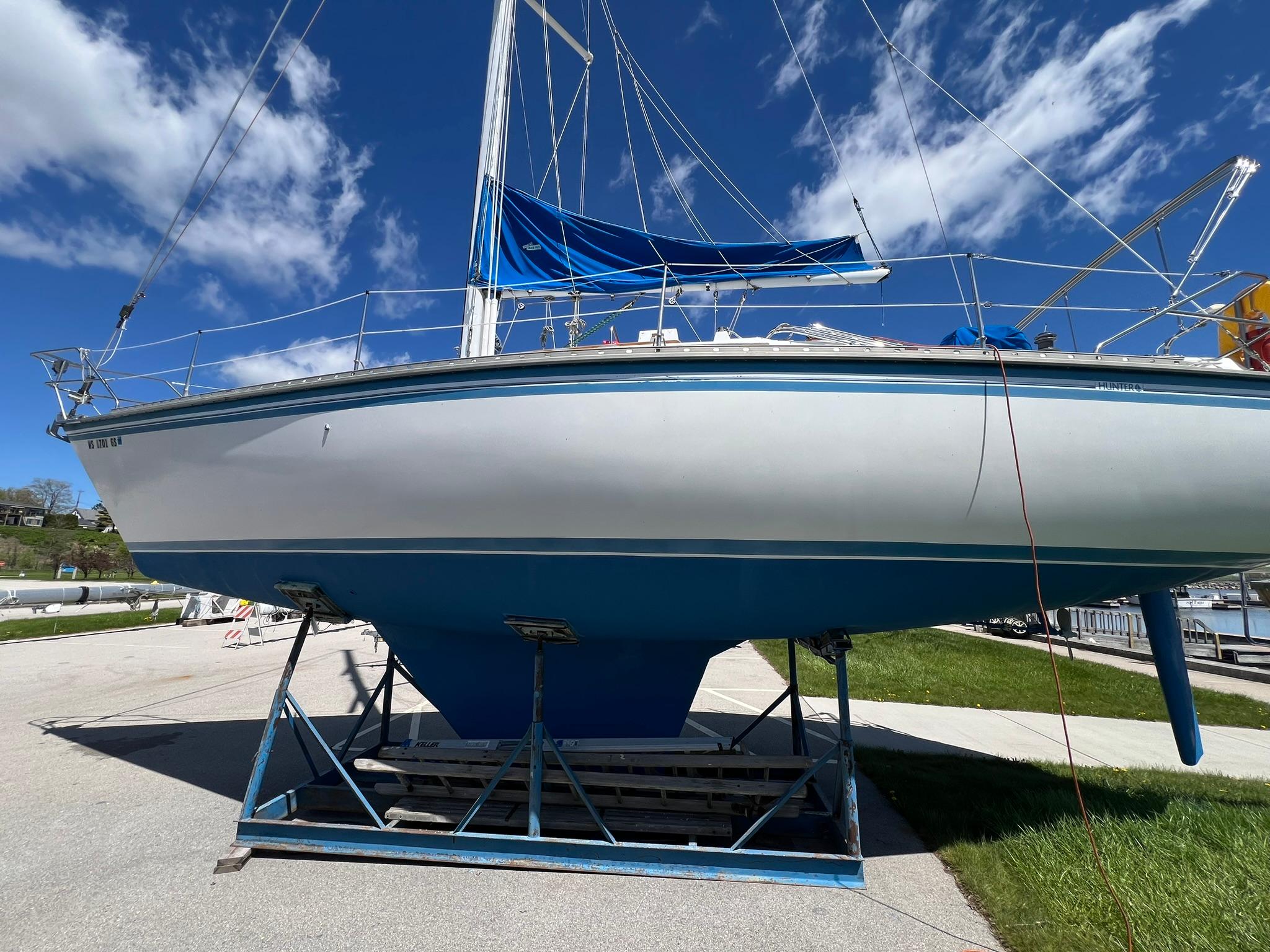 1983 Hunter 34 Cruiser for sale - YachtWorld