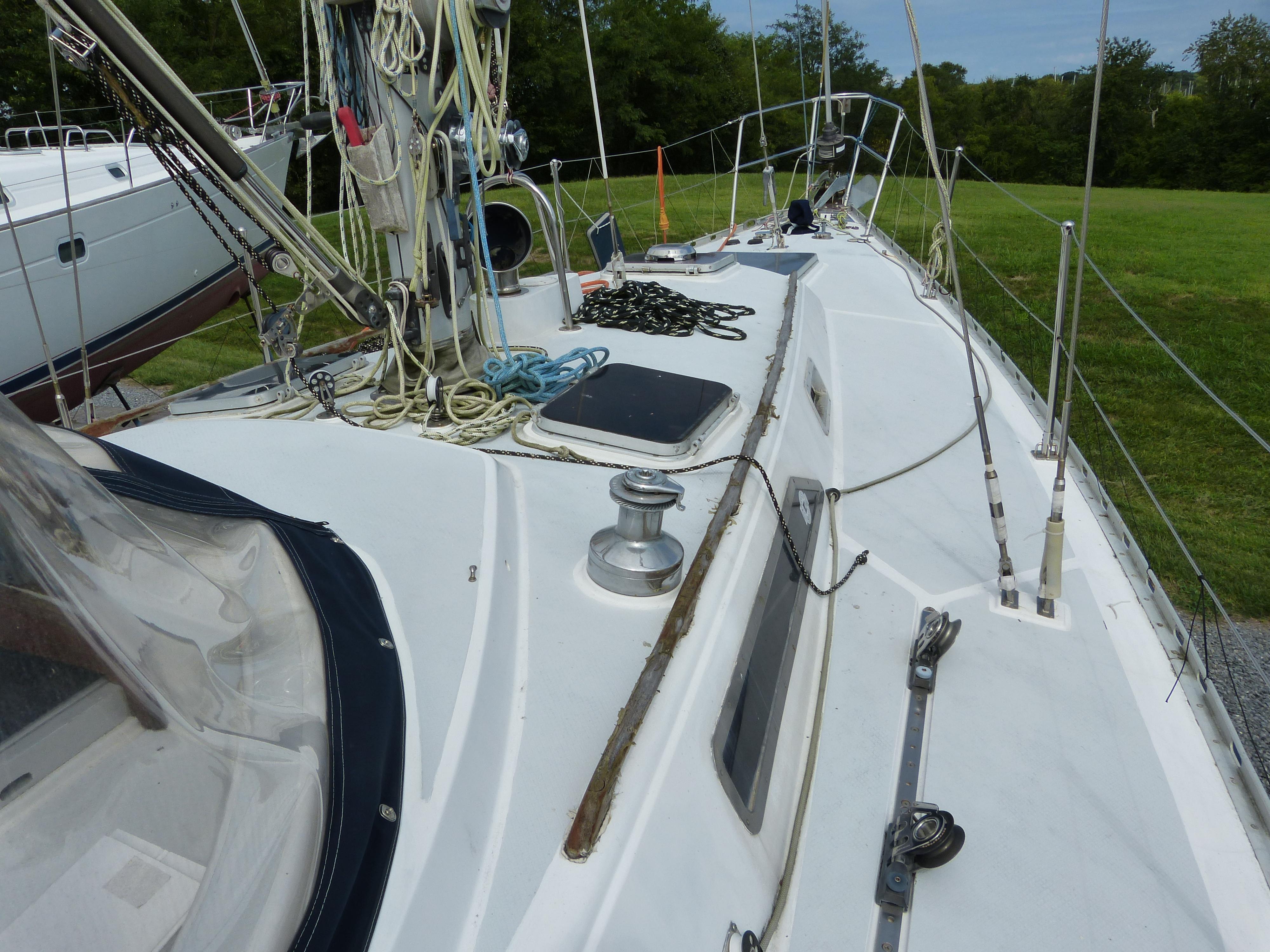 1990 Hylas 44 Cutter for sale - YachtWorld