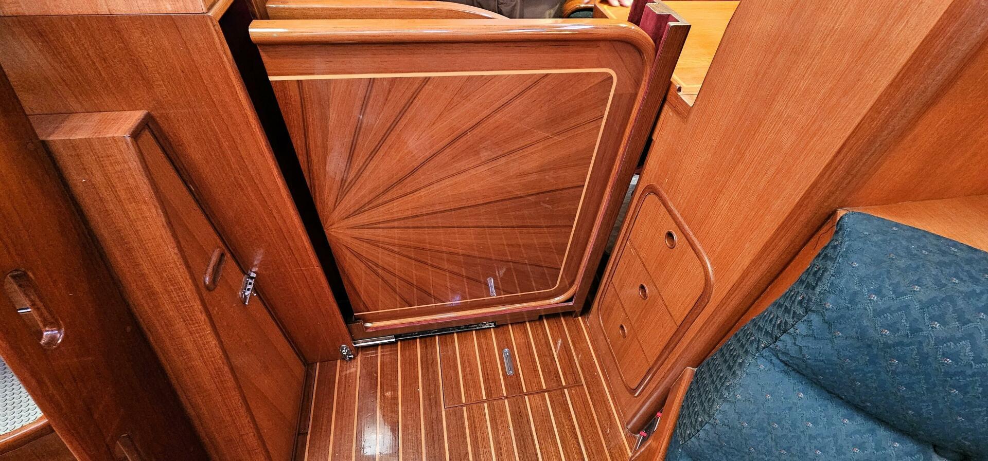 1997 Ta Shing Taswell 50 Center Cockpit Barche cabinate in vendita ...