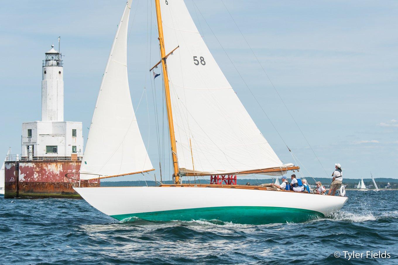 1929 Herreshoff Fishers Island 31 Antique and Classic for sale - YachtWorld
