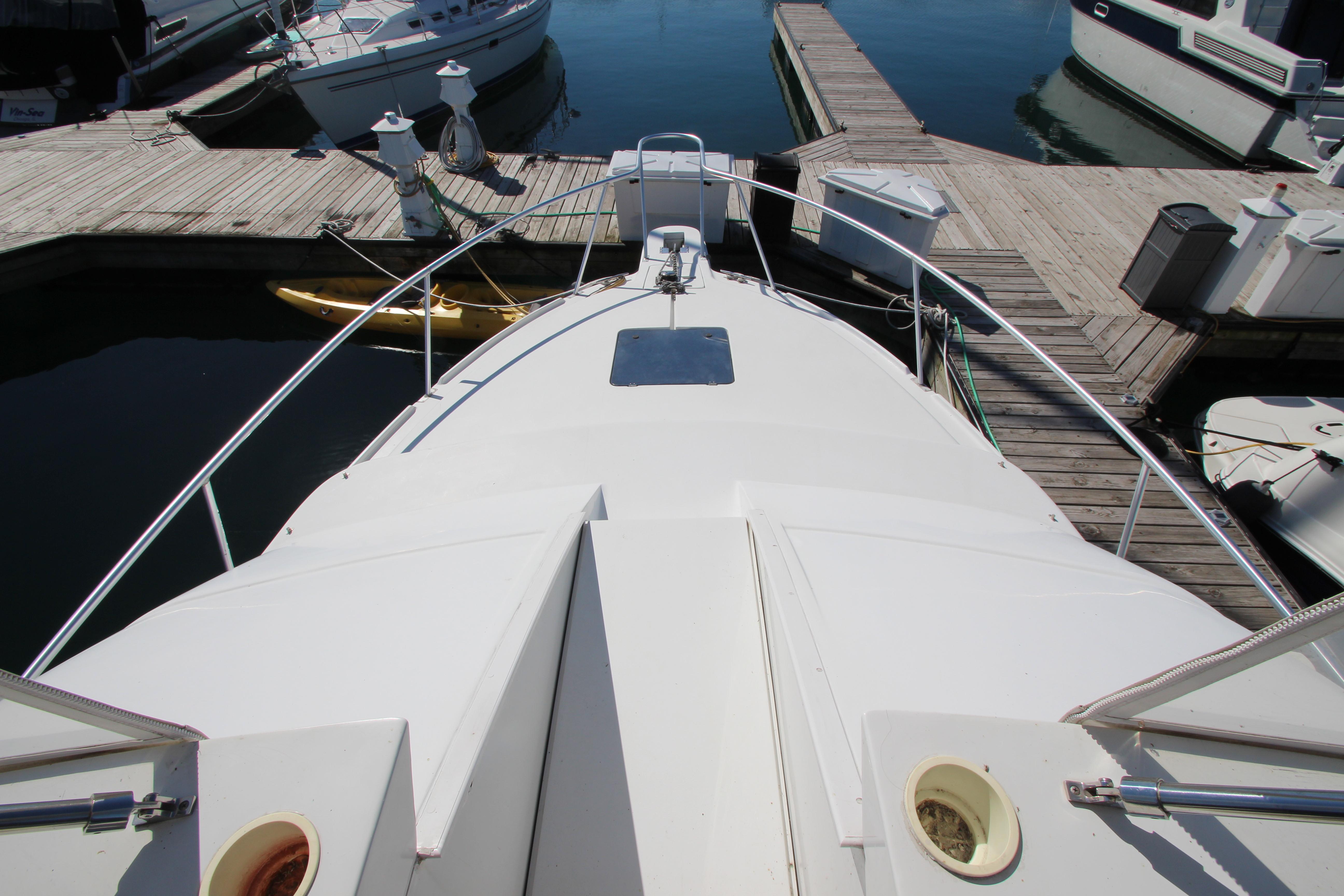 1995 Mainship 31 Sedan Bridge Cruiser for sale - YachtWorld