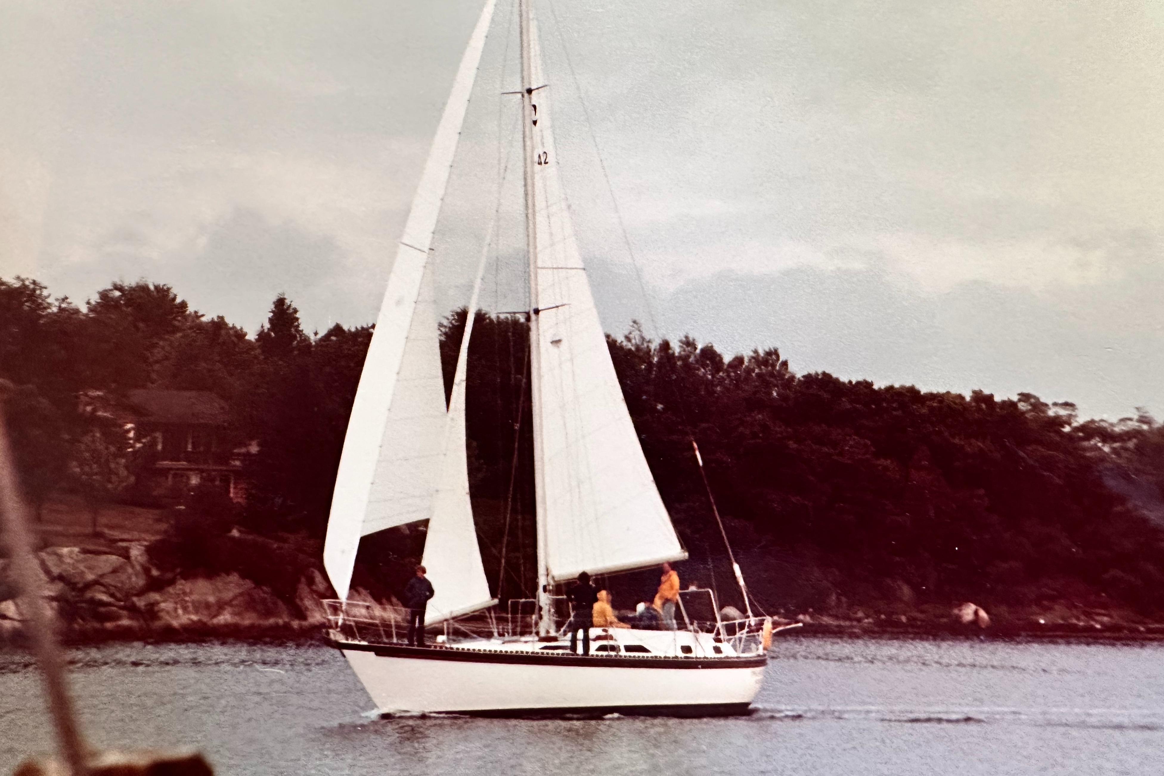 1981 Tayana Vancouver 42 Croisières (voile) à vendre - YachtWorld