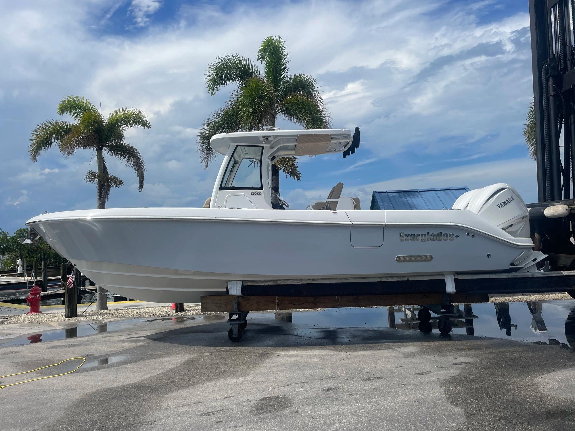 2025 Everglades 285 CC Senterkonsoller til salgs- YachtWorld