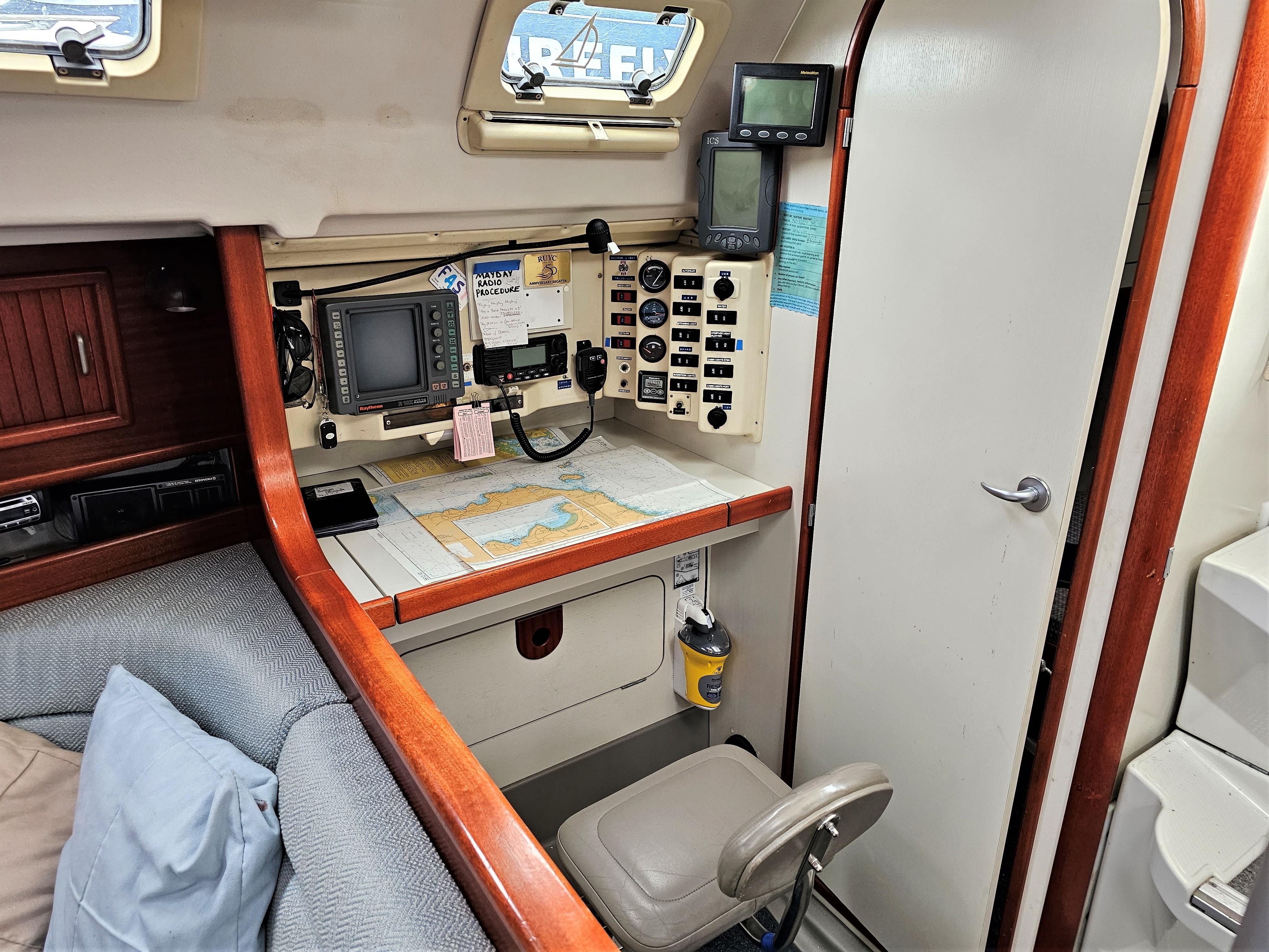 1992 Dehler 36 CWS Racer/Cruiser for sale - YachtWorld