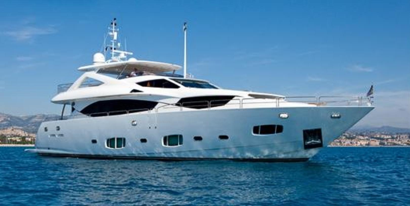 Used 2012 Sunseeker 30M Yacht | TopBoats