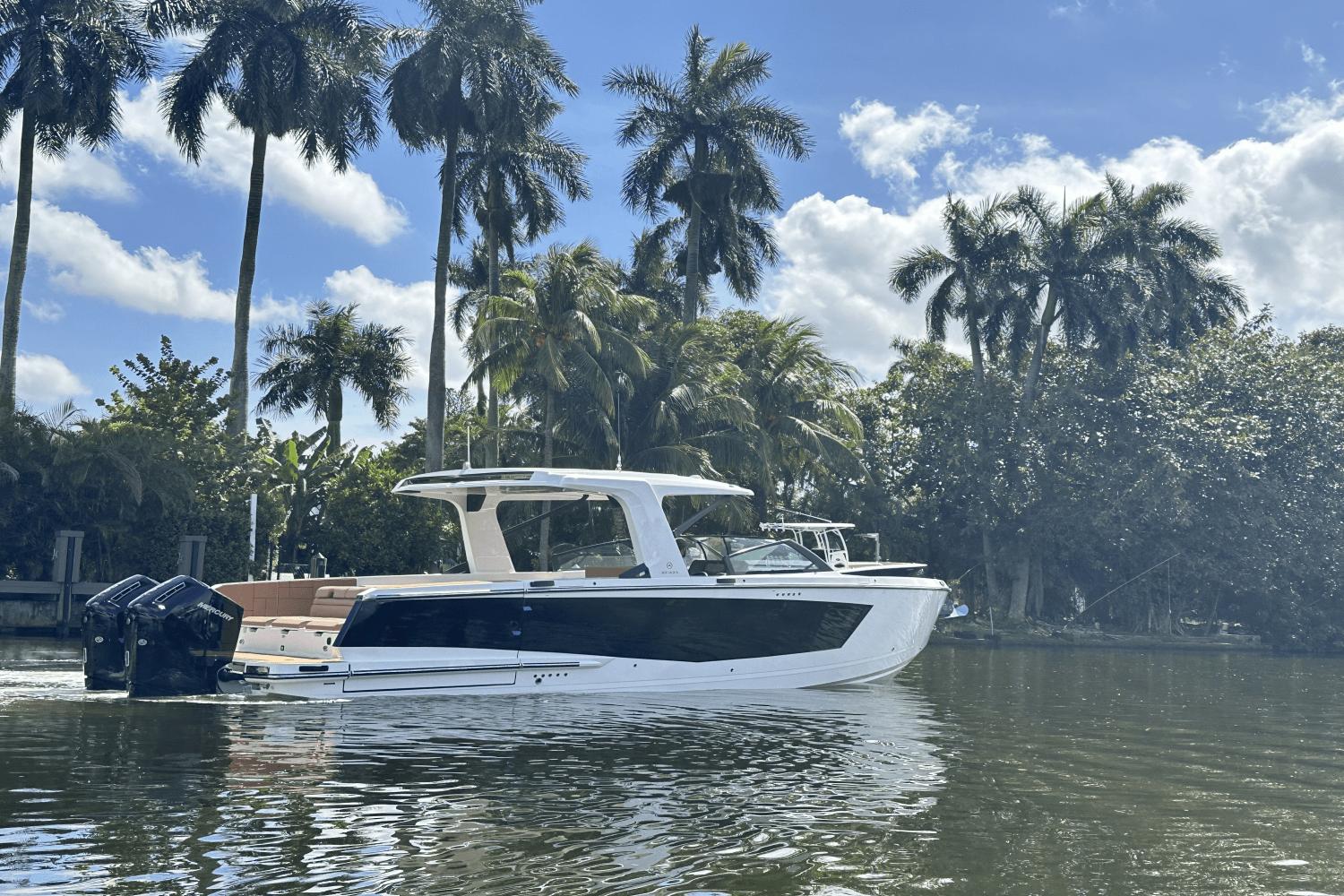 2024 Aviara AV40 Outboard Runabout for sale - YachtWorld