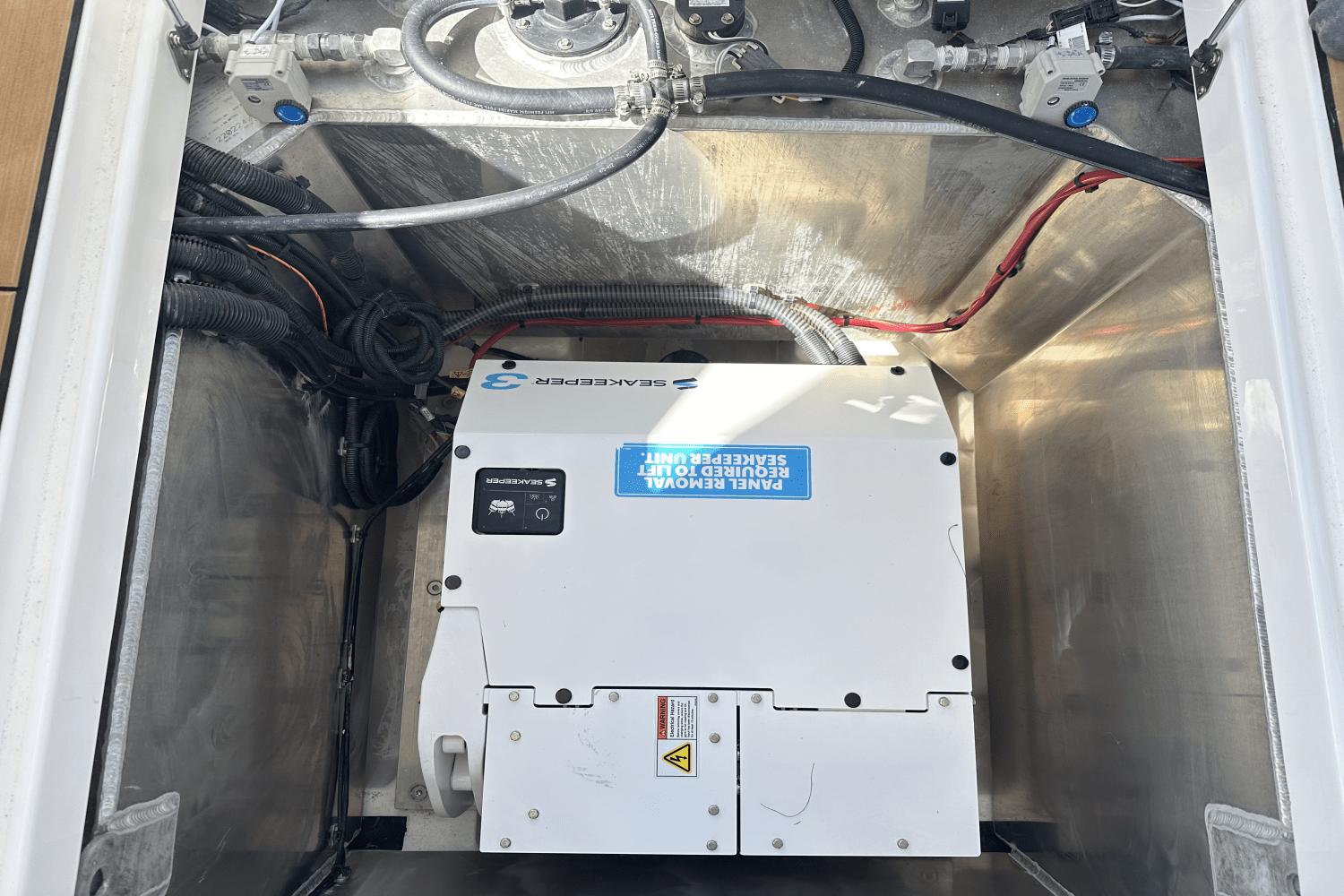 2024 Aviara AV40 Outboard Runabout for sale - YachtWorld