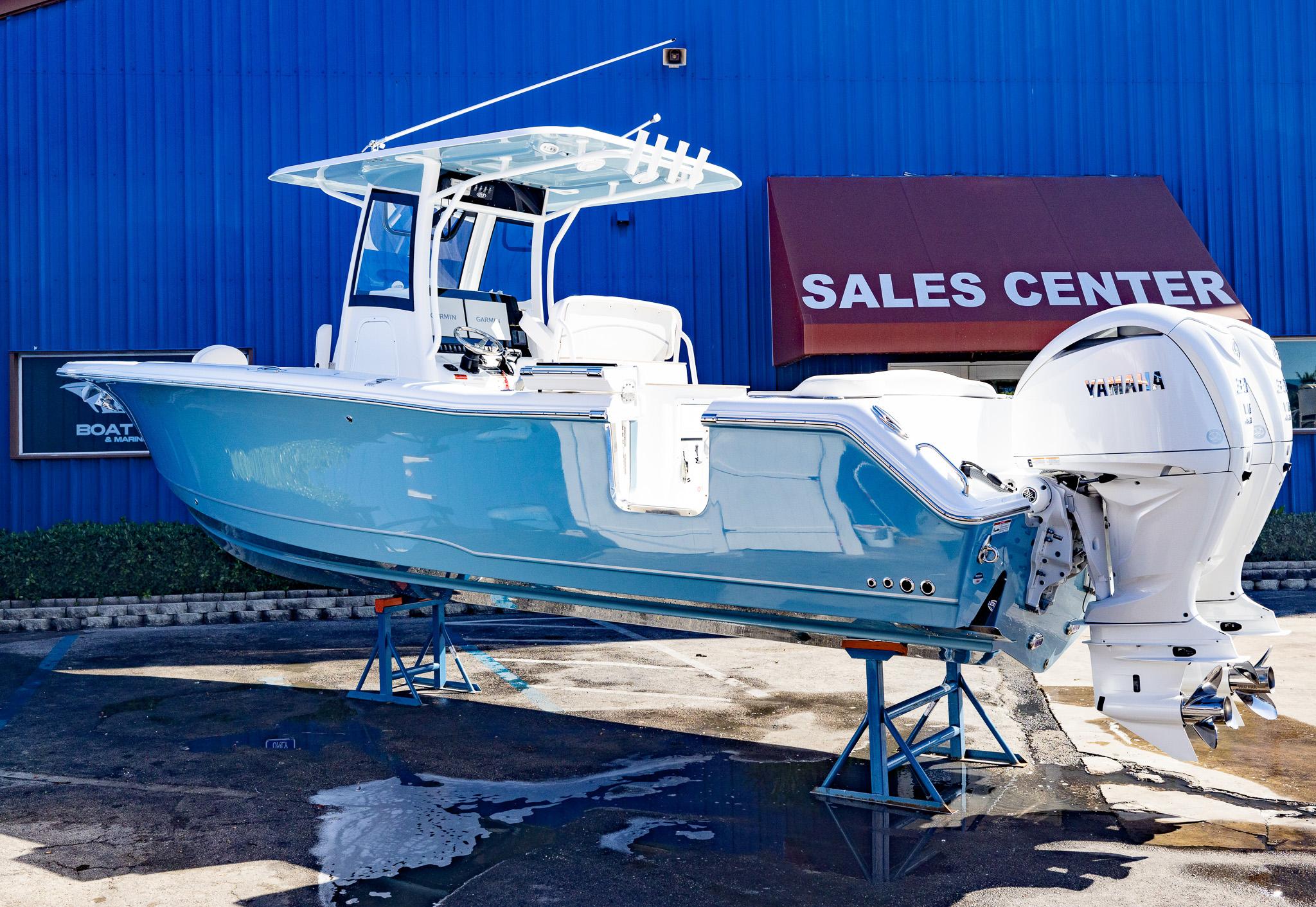2023 Sea Hunt Ultra 305 SE Center Console for sale - YachtWorld