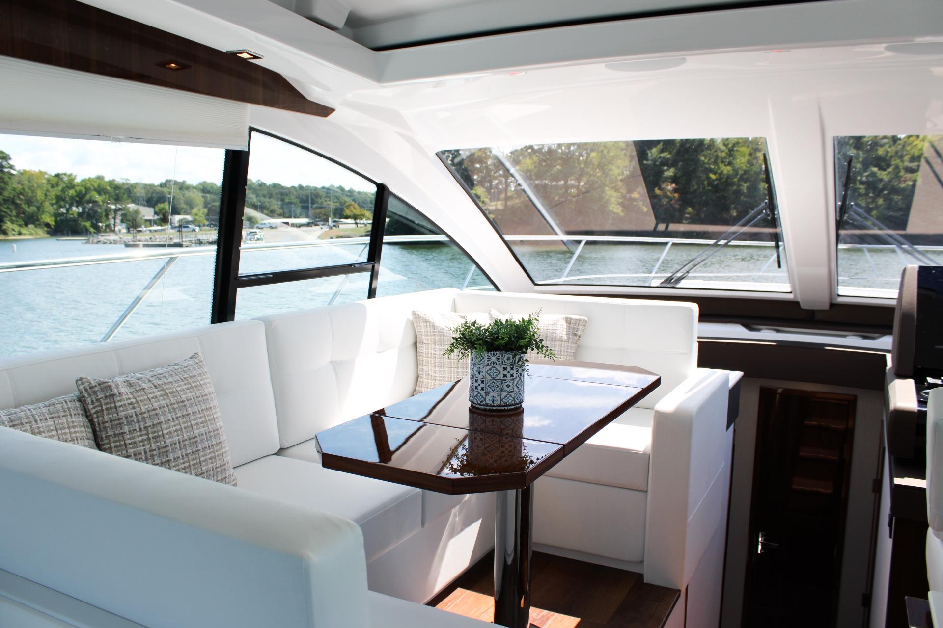 2022 Cruisers Yachts 50 Cantius Motor Yachts for sale - YachtWorld