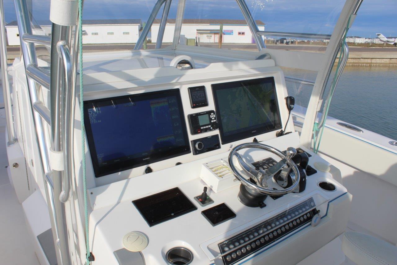 2020 Invincible Center cabin Center Console for sale - YachtWorld
