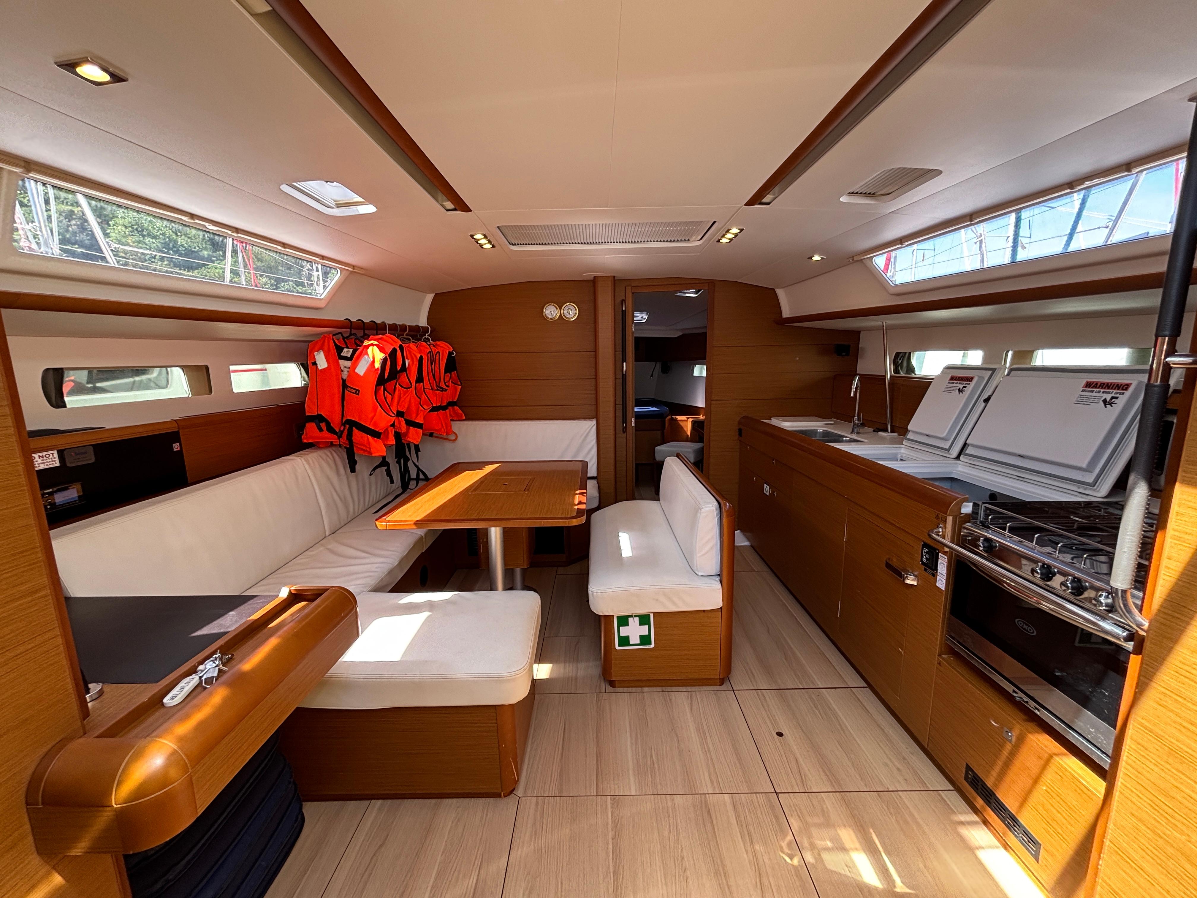 2019 Jeanneau Sun Odyssey 479 Cruiser for sale - YachtWorld