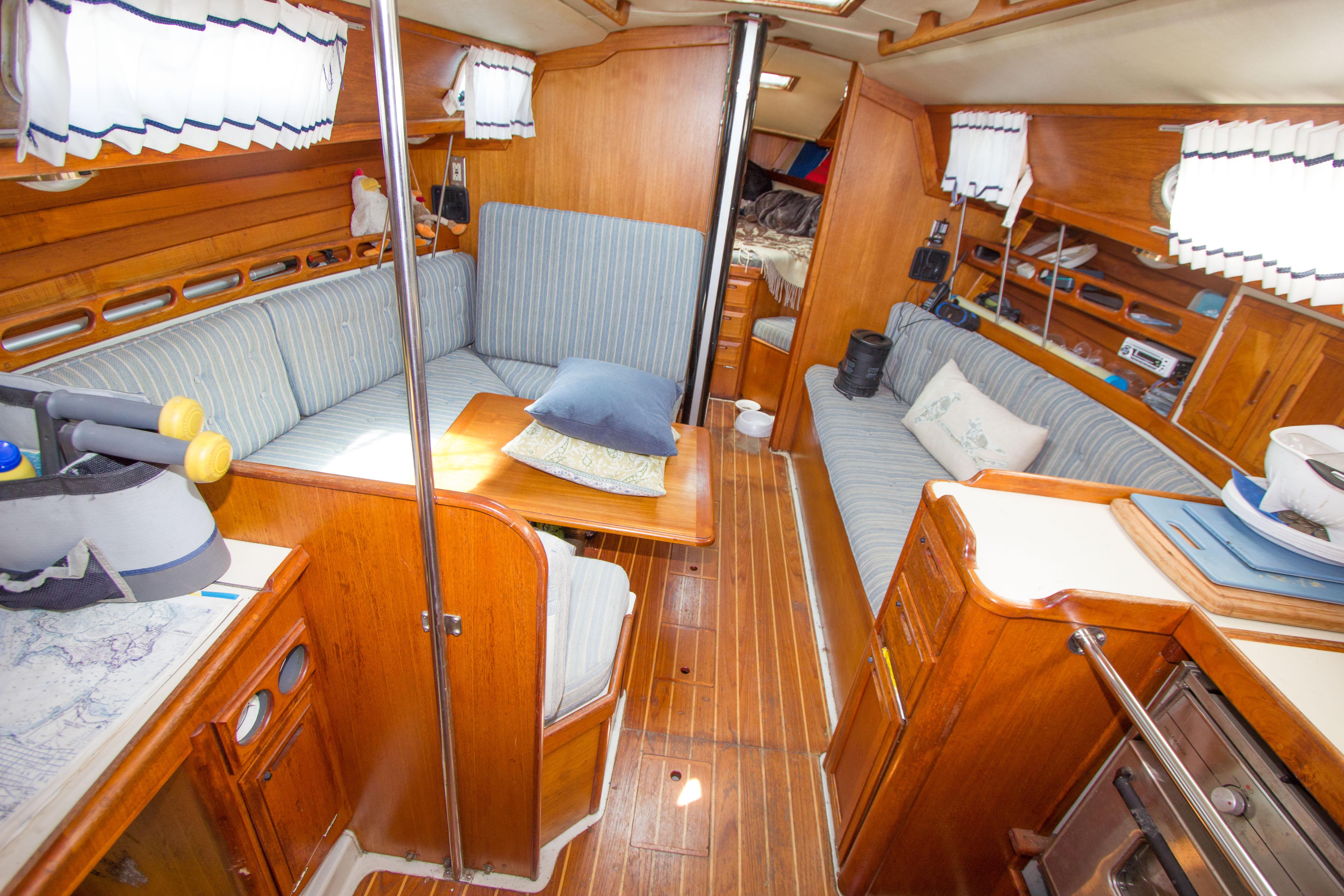 1987 Ericson Mk III sloop Racer/Cruiser for sale - YachtWorld