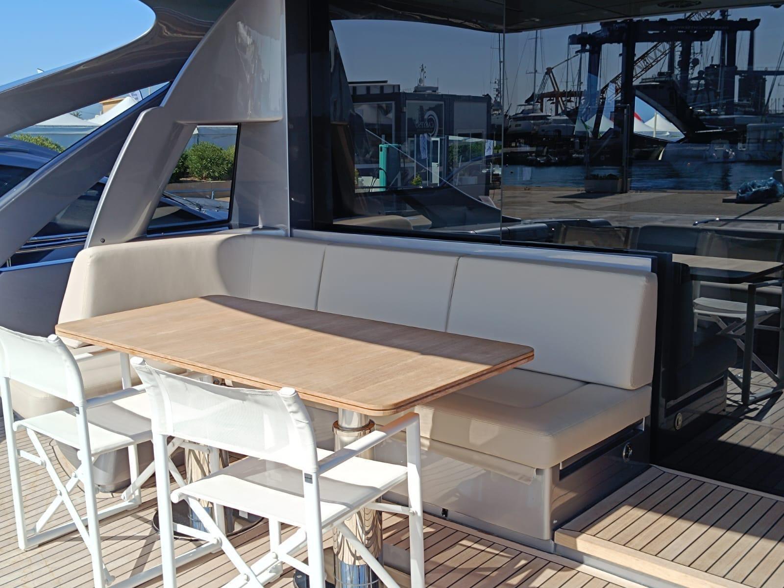 2023 Pershing 7X Motor Yachts for sale - YachtWorld