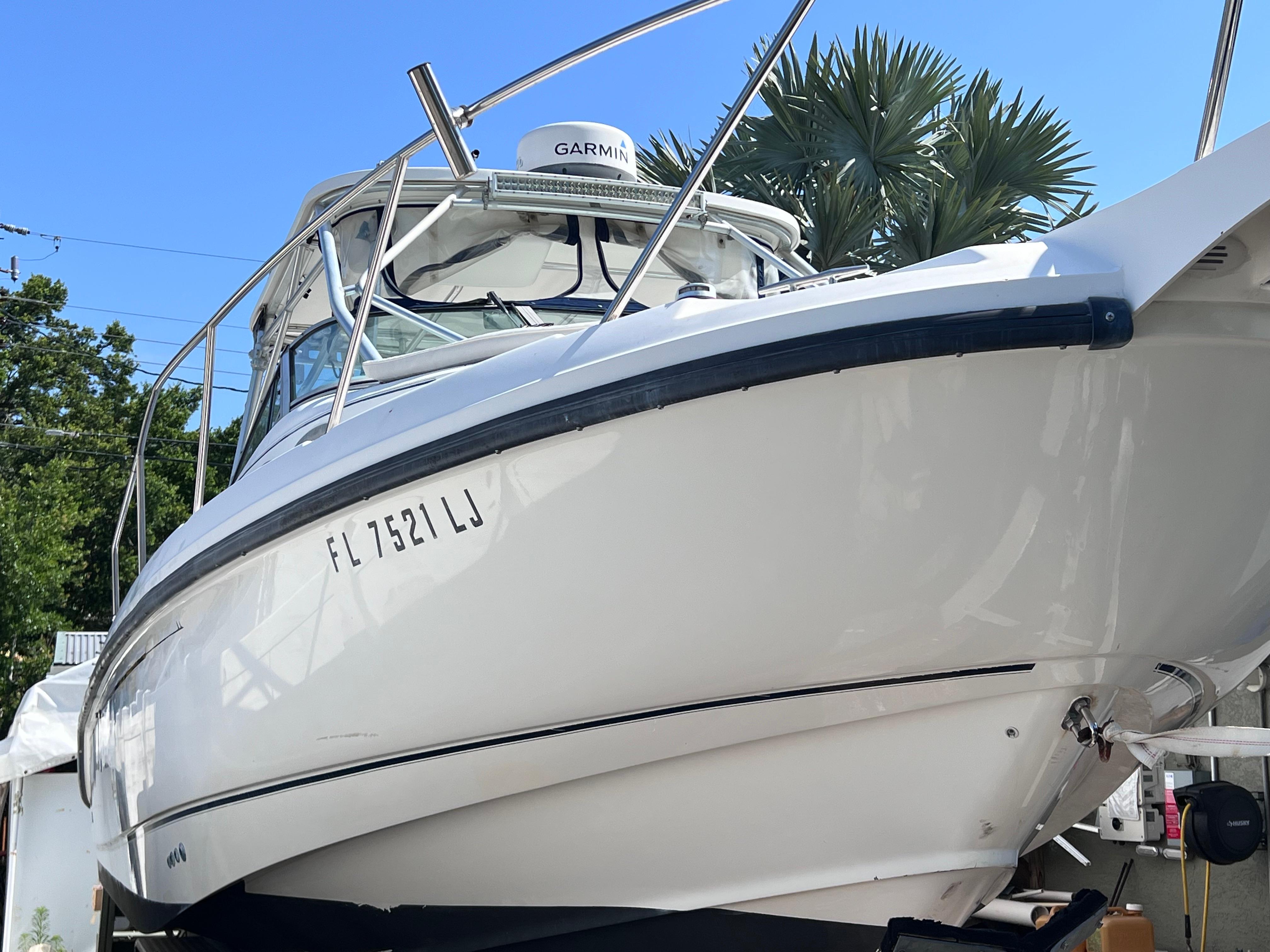 2000 Boston Whaler 28 Conquest Cruiser for sale - YachtWorld