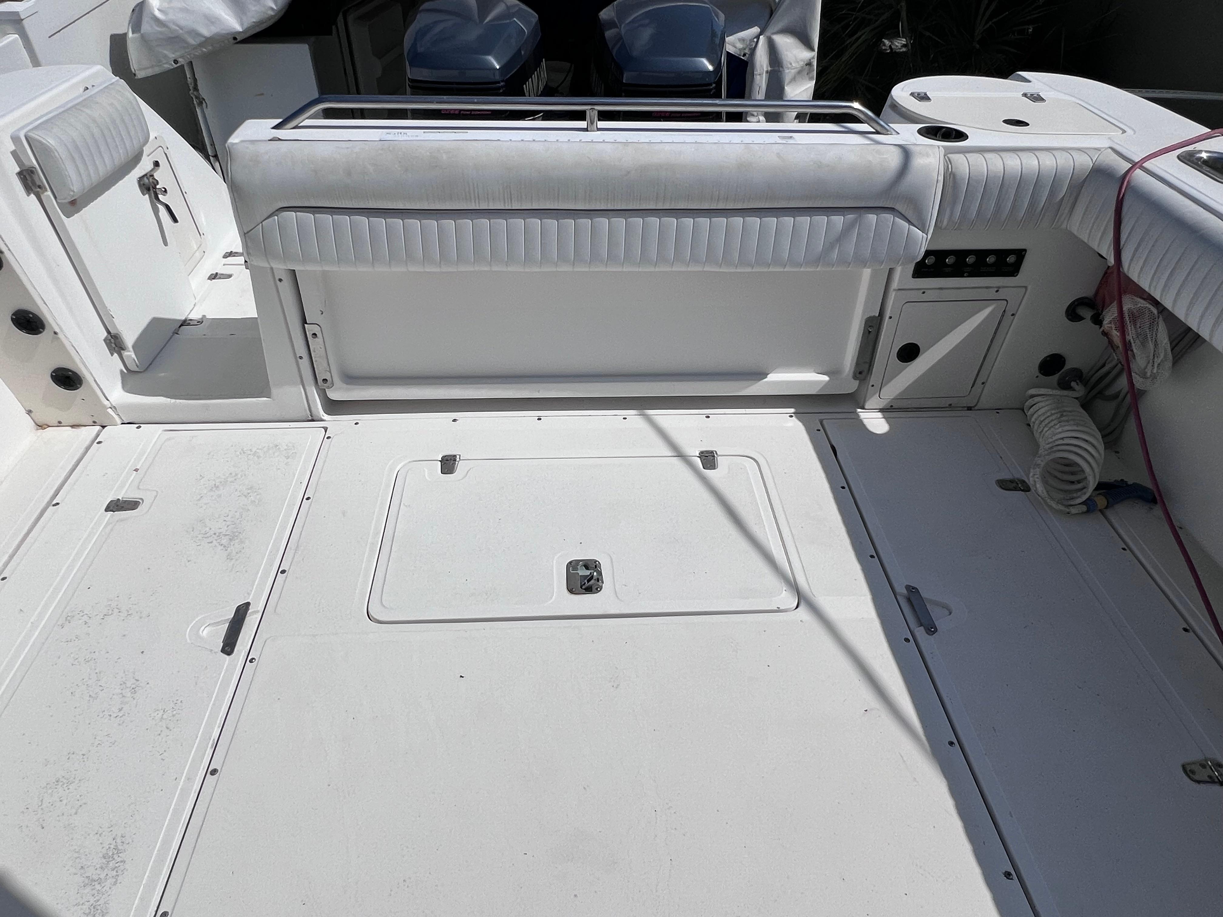 2000 Boston Whaler 28 Conquest Cruiser for sale - YachtWorld