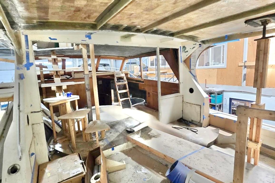 1983 Viking Boats Sportfish 46 Sedan Bridge Project Yacht ...