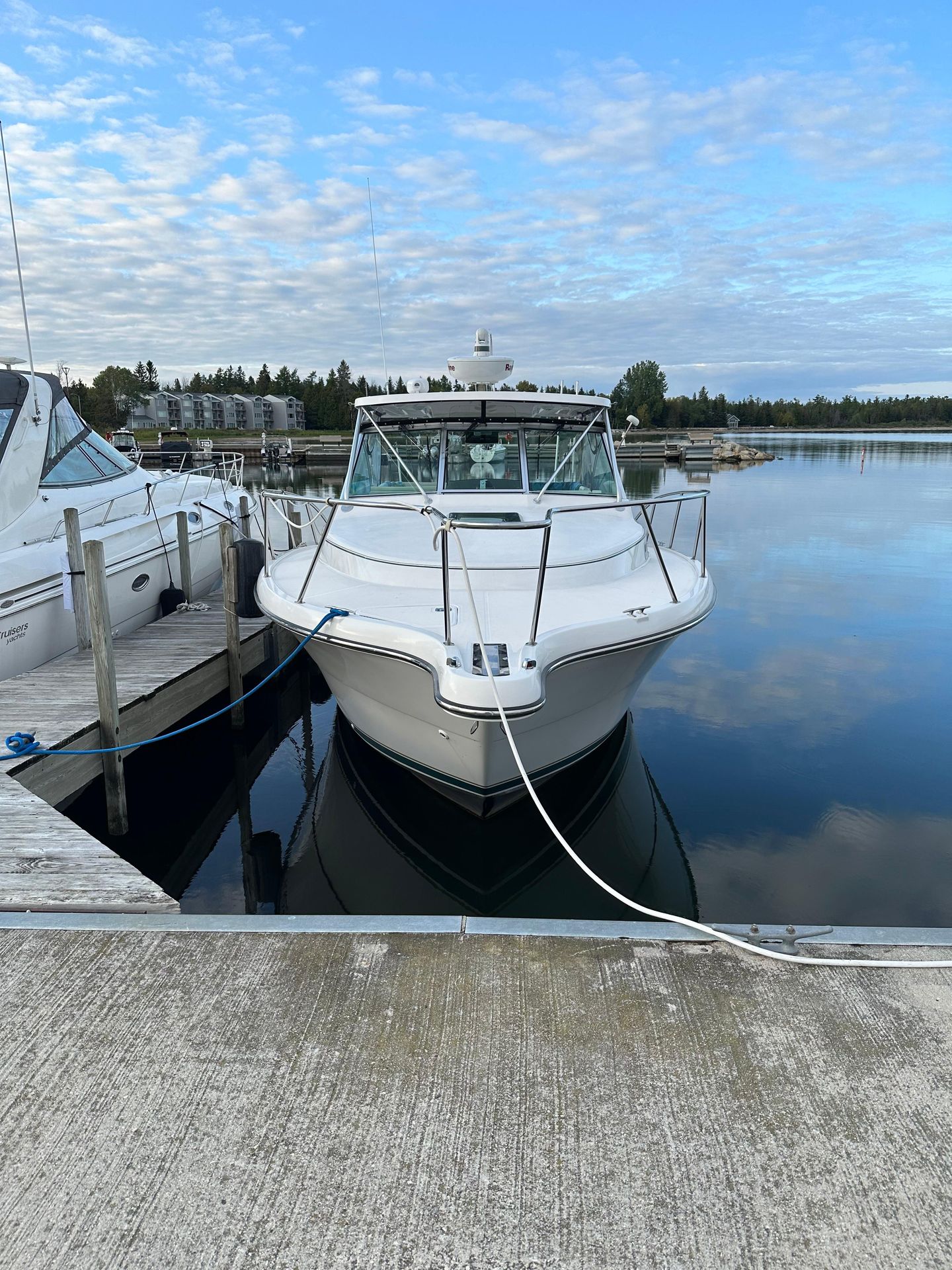 1999 Pursuit 3400 Express - Weber Yachts