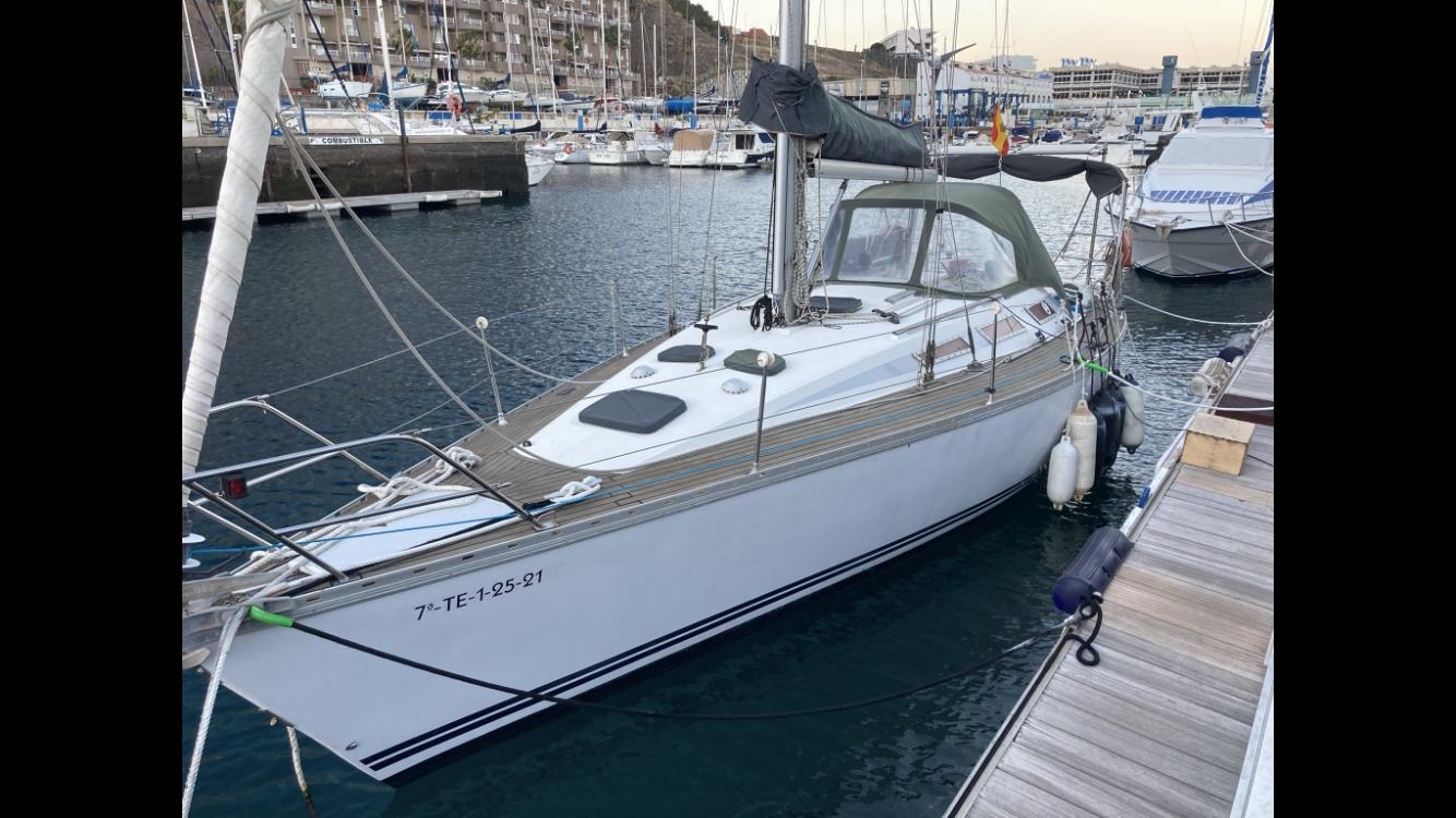 Used Jeanneau Sun Shine 38 in Santa Cruz de Tenerife - iNautia