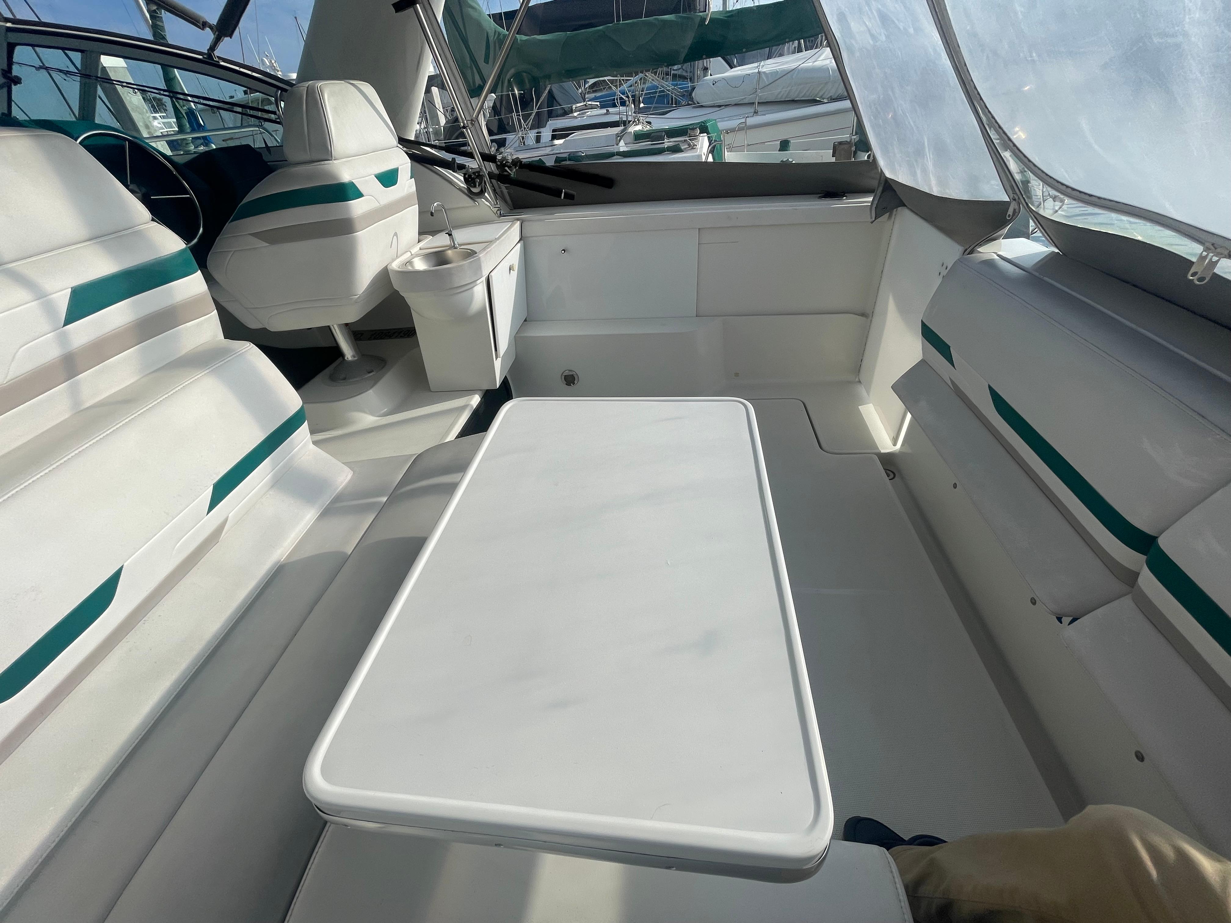 1999 Formula Express Express Cruiser for sale - YachtWorld