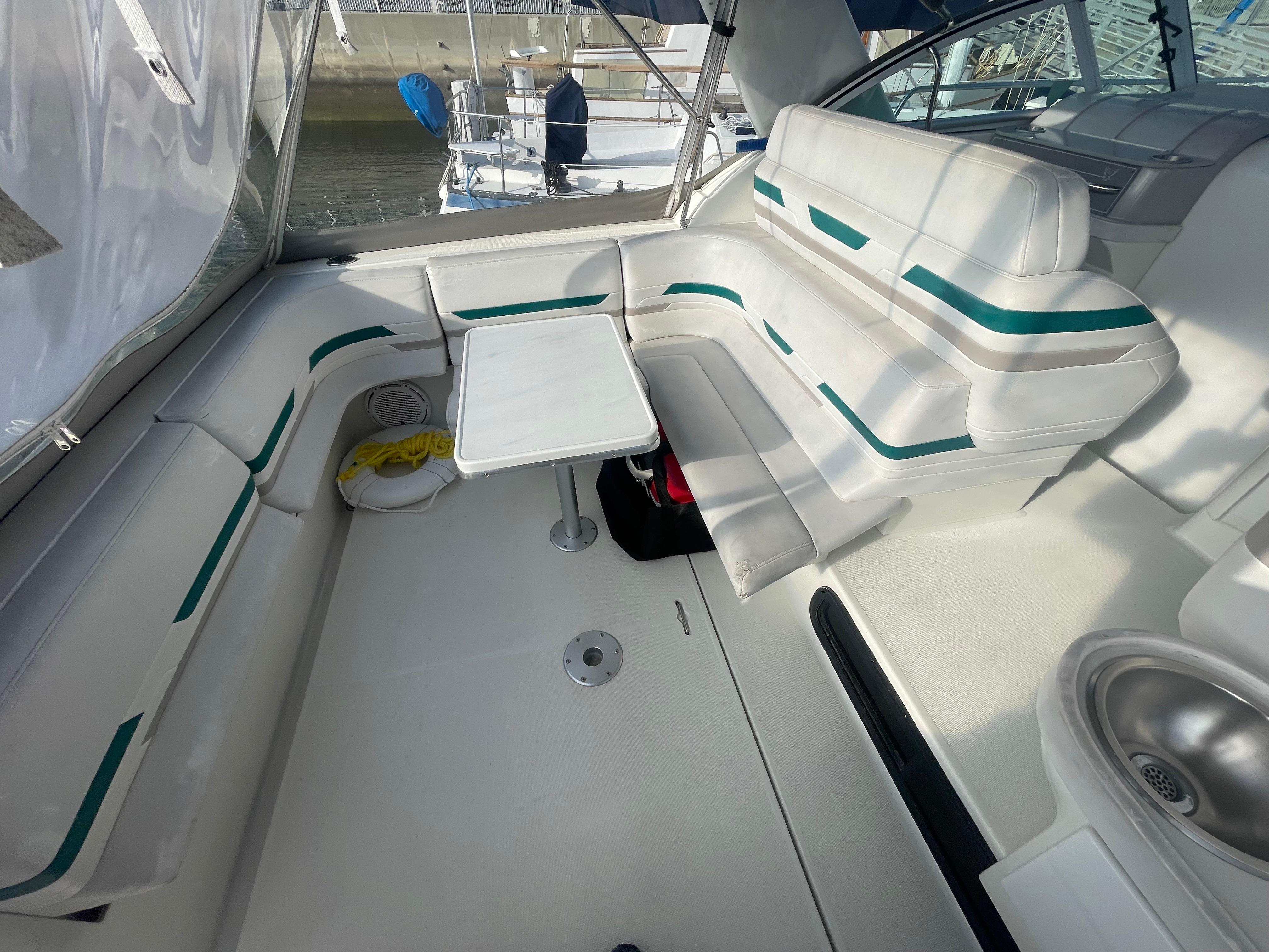 1999 Formula Express Express Cruiser for sale - YachtWorld