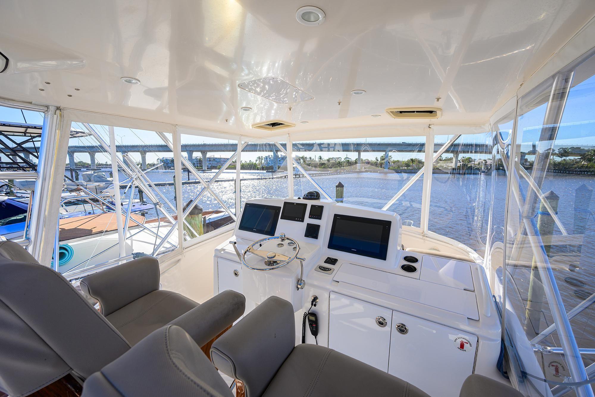 2017 Tiara Yachts 39 Convertible Flybridge for sale - YachtWorld