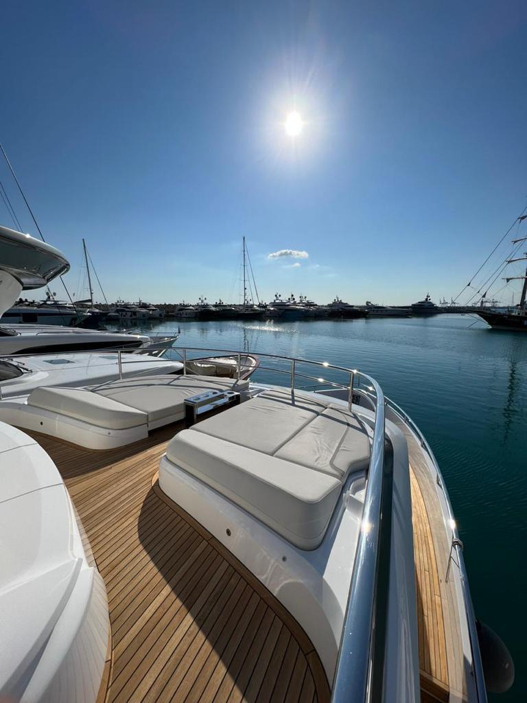 2022 Flybridge Boot Princess Kaufen - YachtWorld