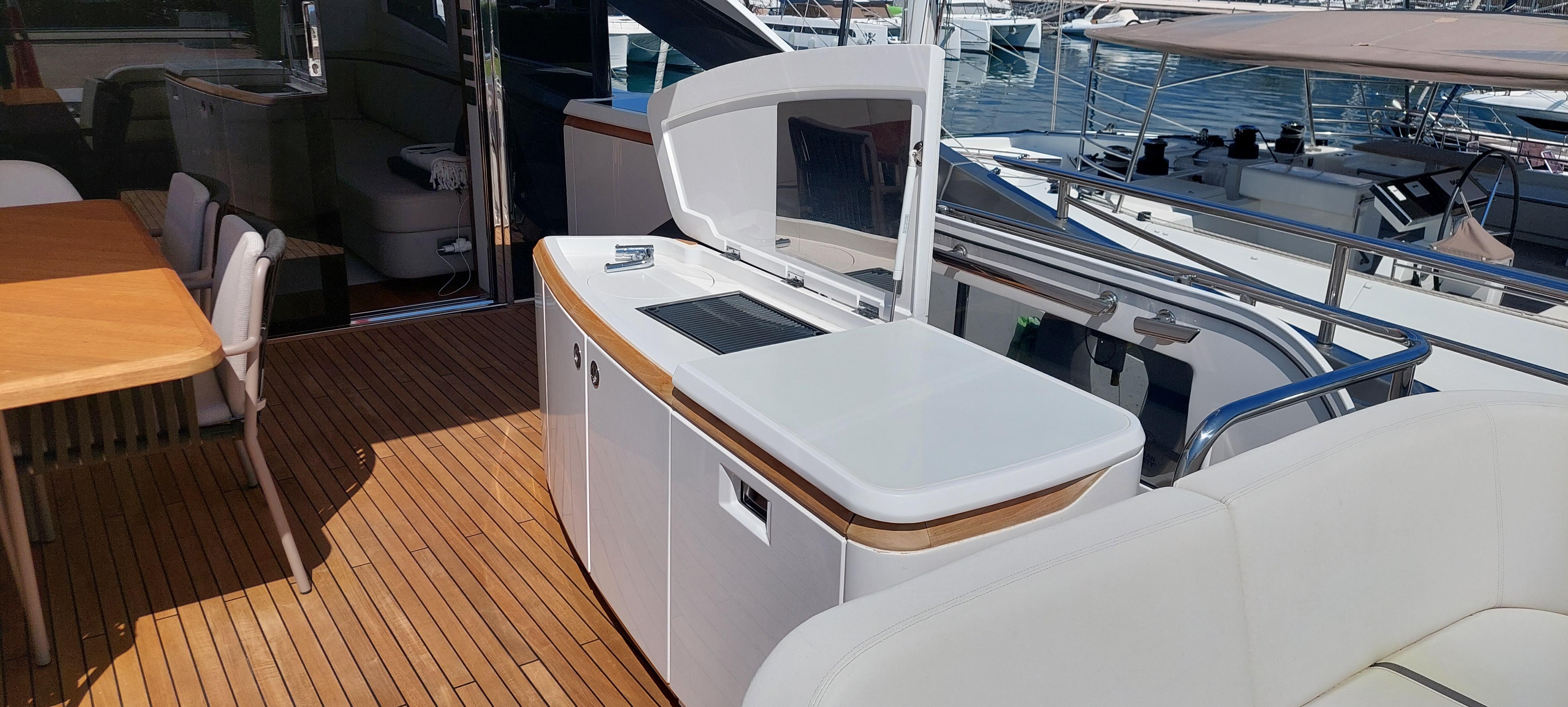 2022 Flybridge Boot Princess Kaufen - YachtWorld