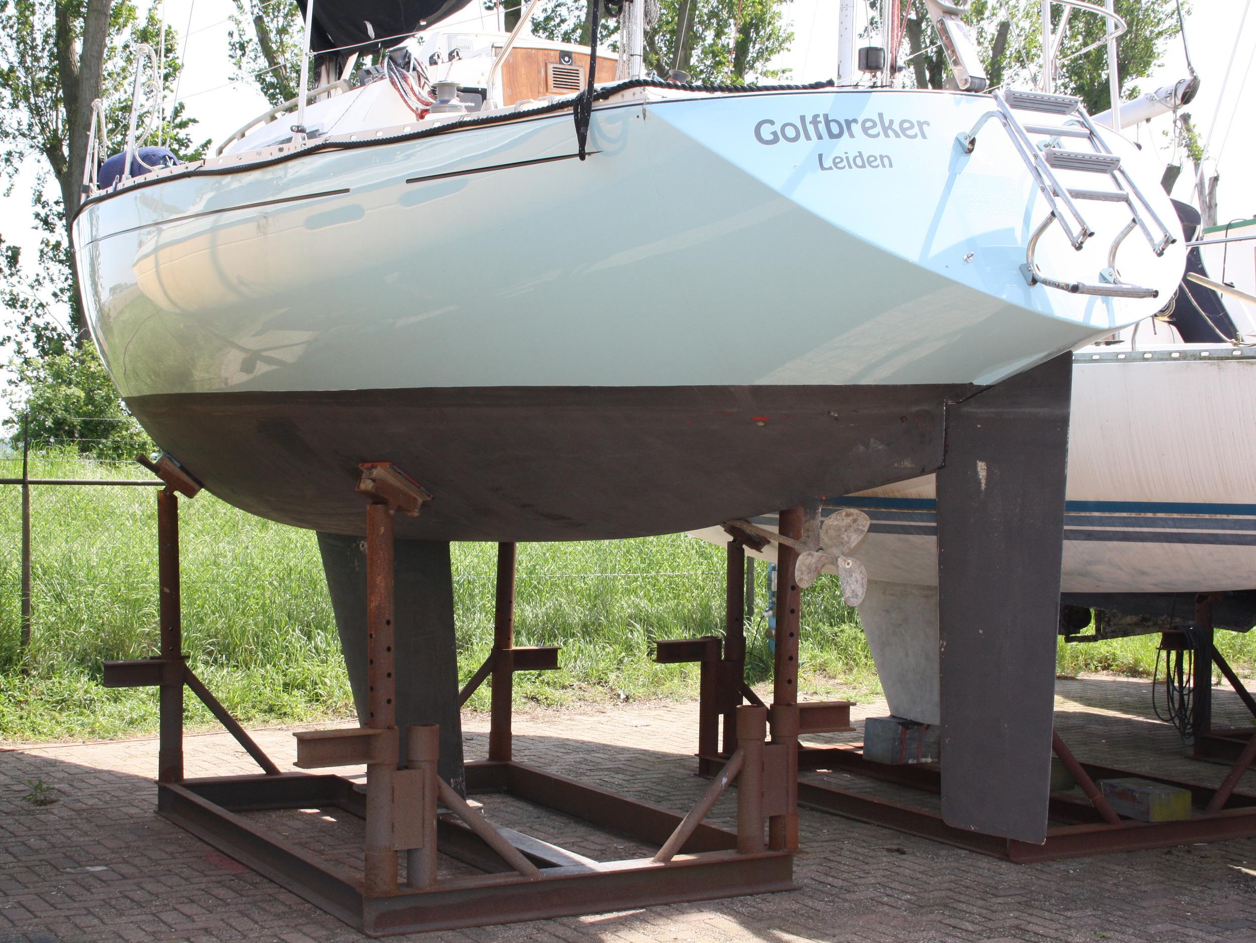 Sigma 33 | 1985 | 10m | Boatshop24