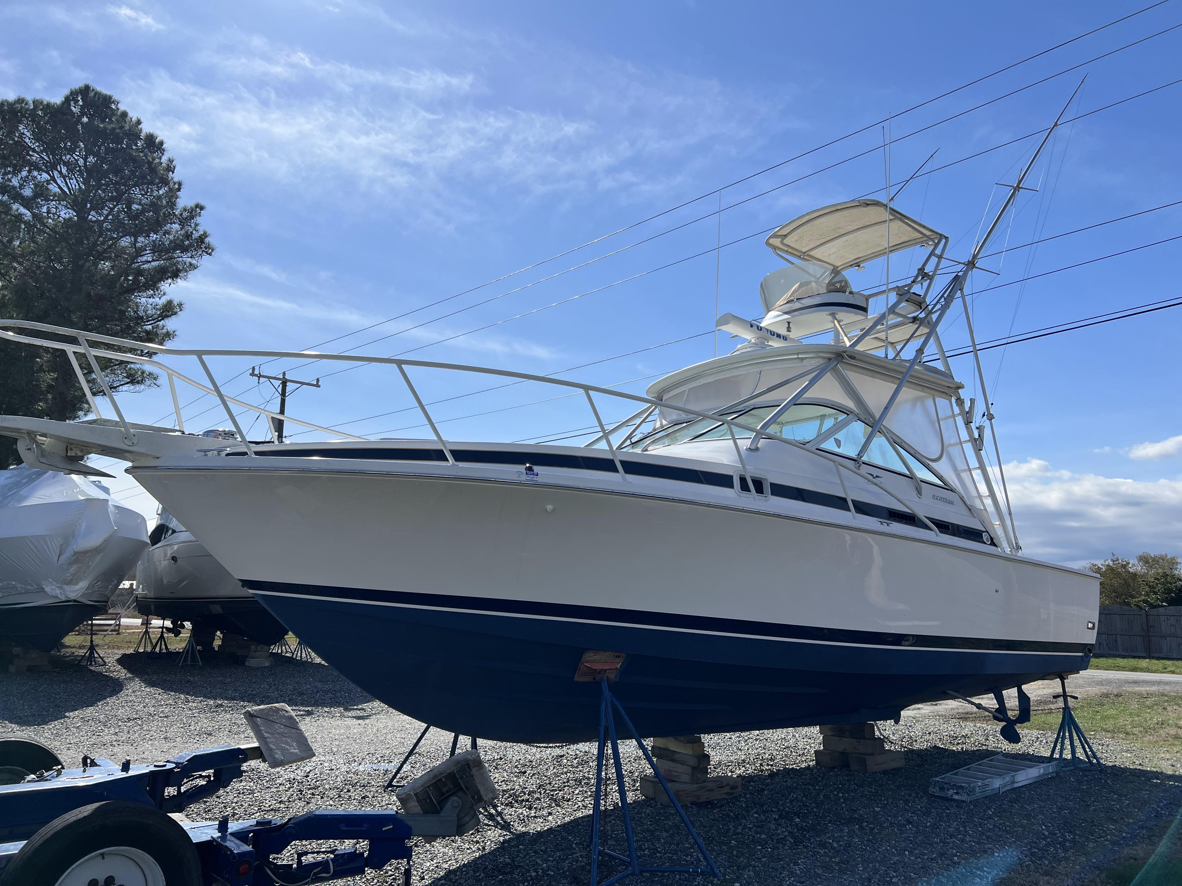 1995 Bertram 30 Moppie Sport Fishing for sale - YachtWorld