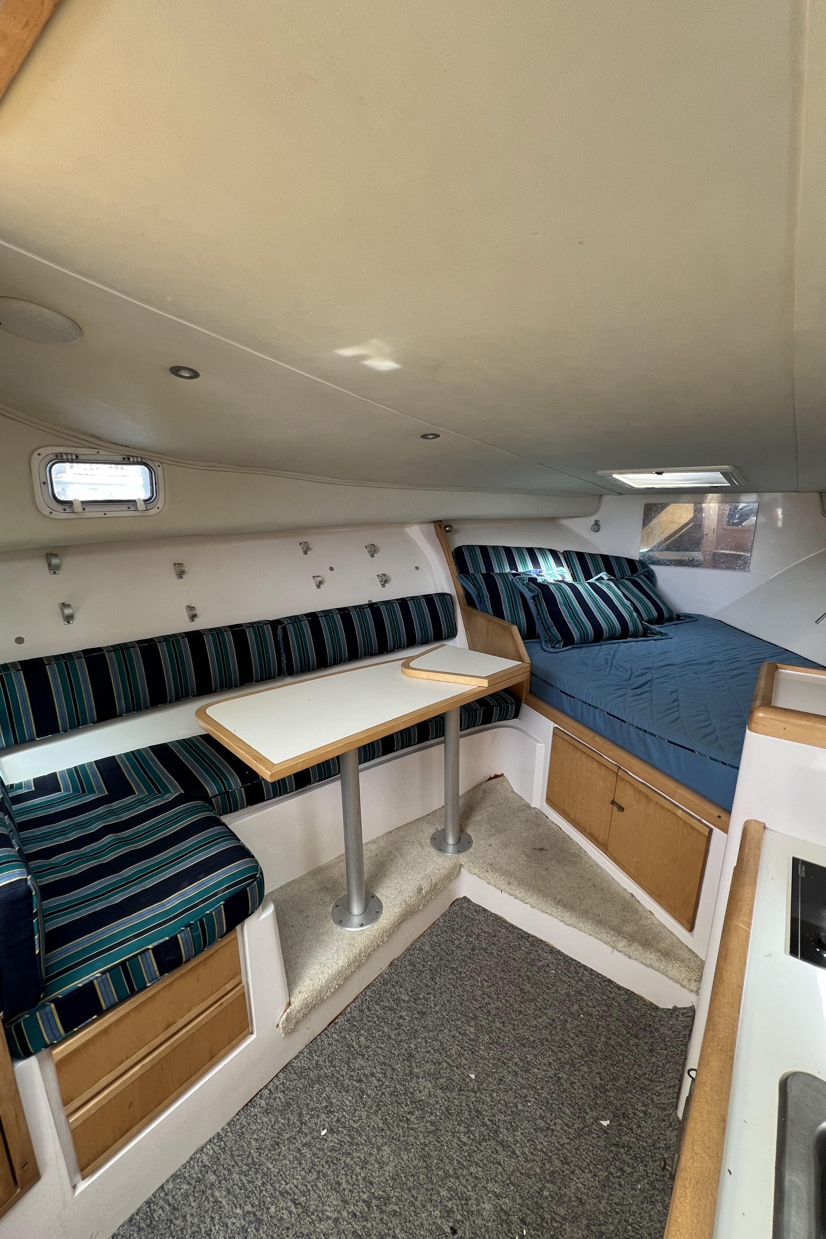 1995 Bertram 30 Moppie Sport Fishing for sale - YachtWorld