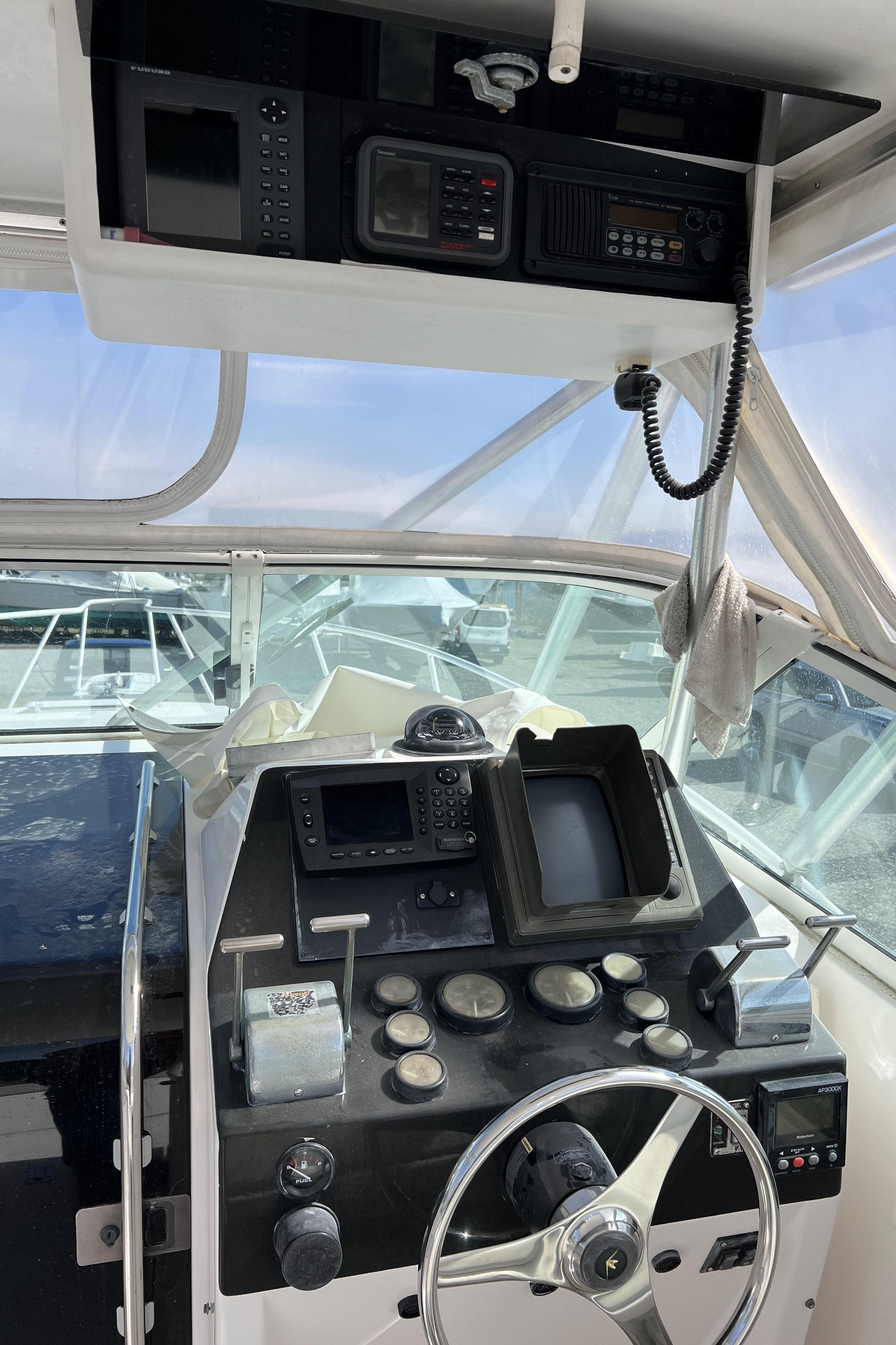 1995 Bertram 30 Moppie Sport Fishing for sale - YachtWorld