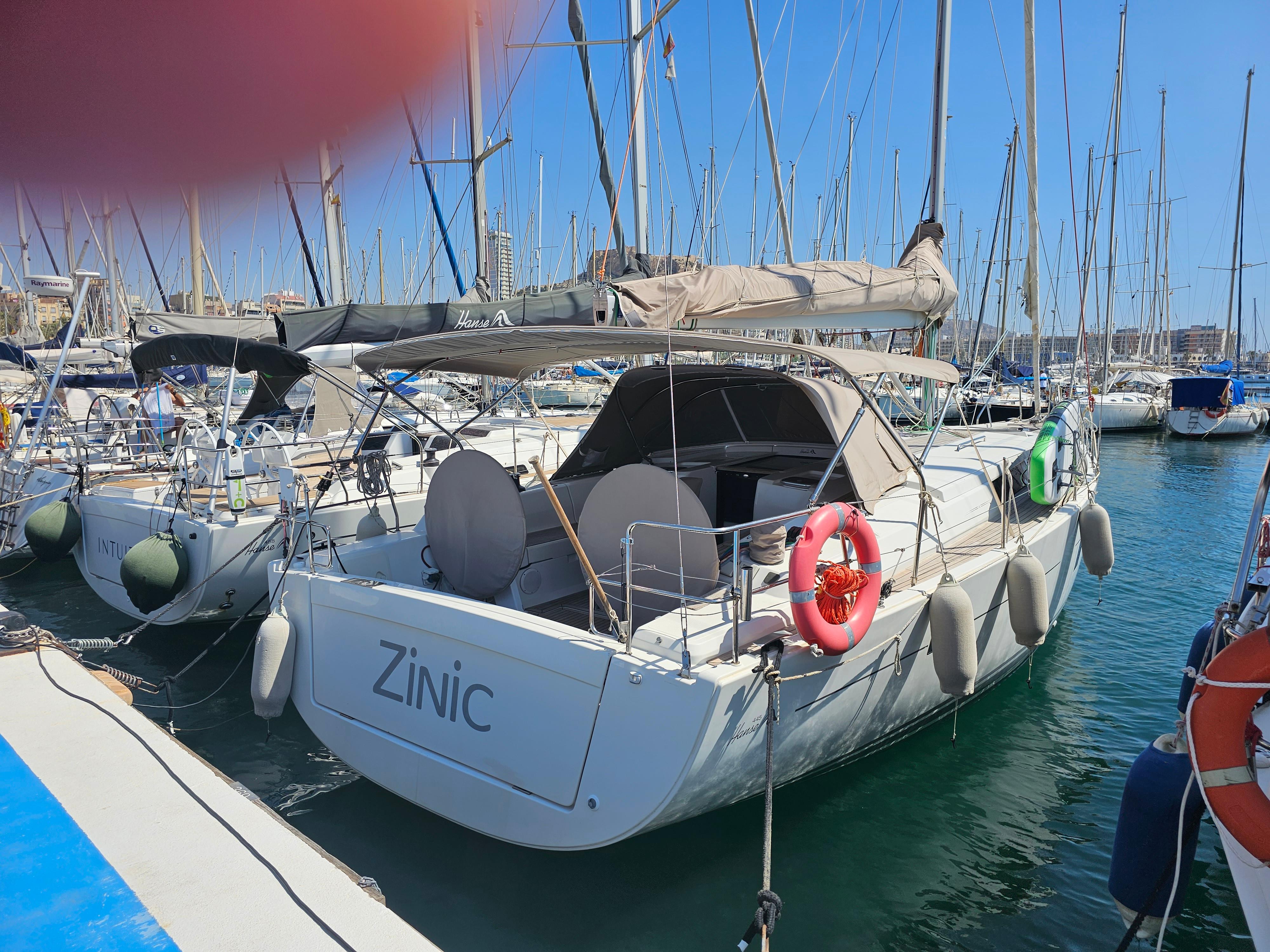 2011 Hanse 445 Racer/Cruiser for sale - YachtWorld