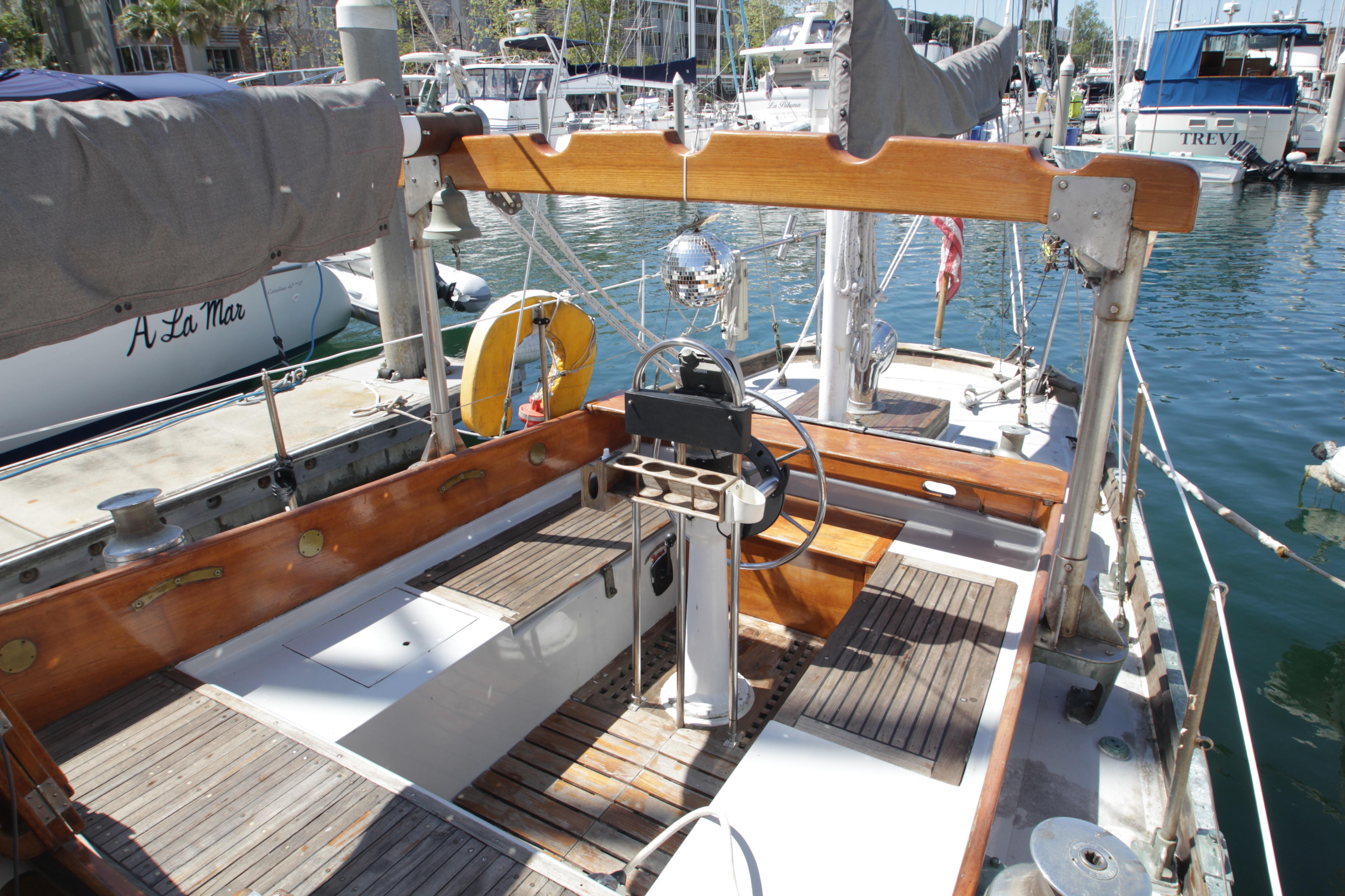 1968 Cheoy Lee Offshore 40 Voiliers classiques et traditionnels à ...