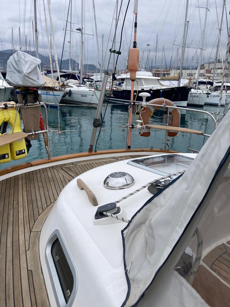 2005 Hallberg-Rassy 40 Center Cockpit Segelboote Kaufen - YachtWorld