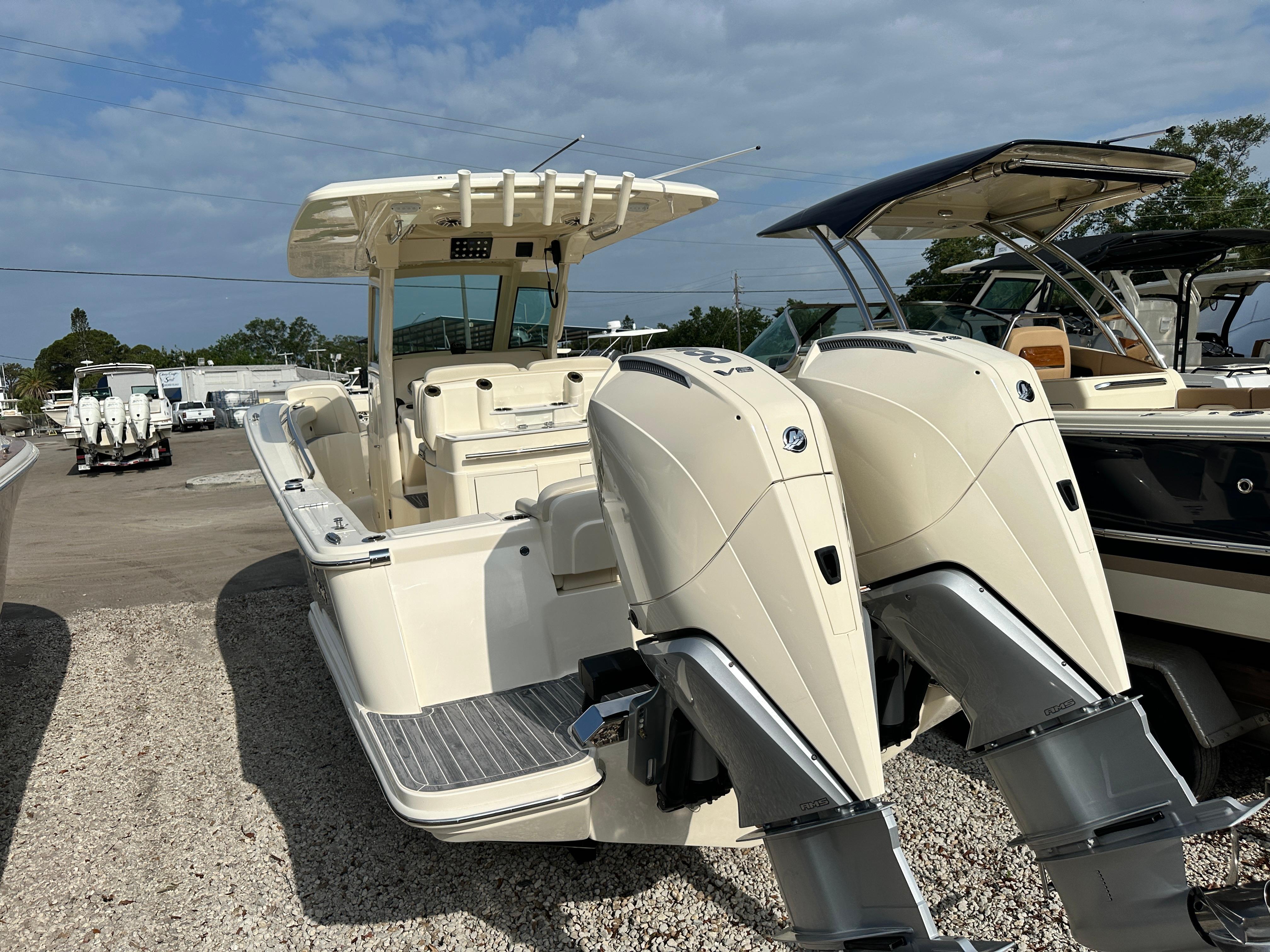 2024 Scout 305 LXF Saltwater Fishing for sale - YachtWorld